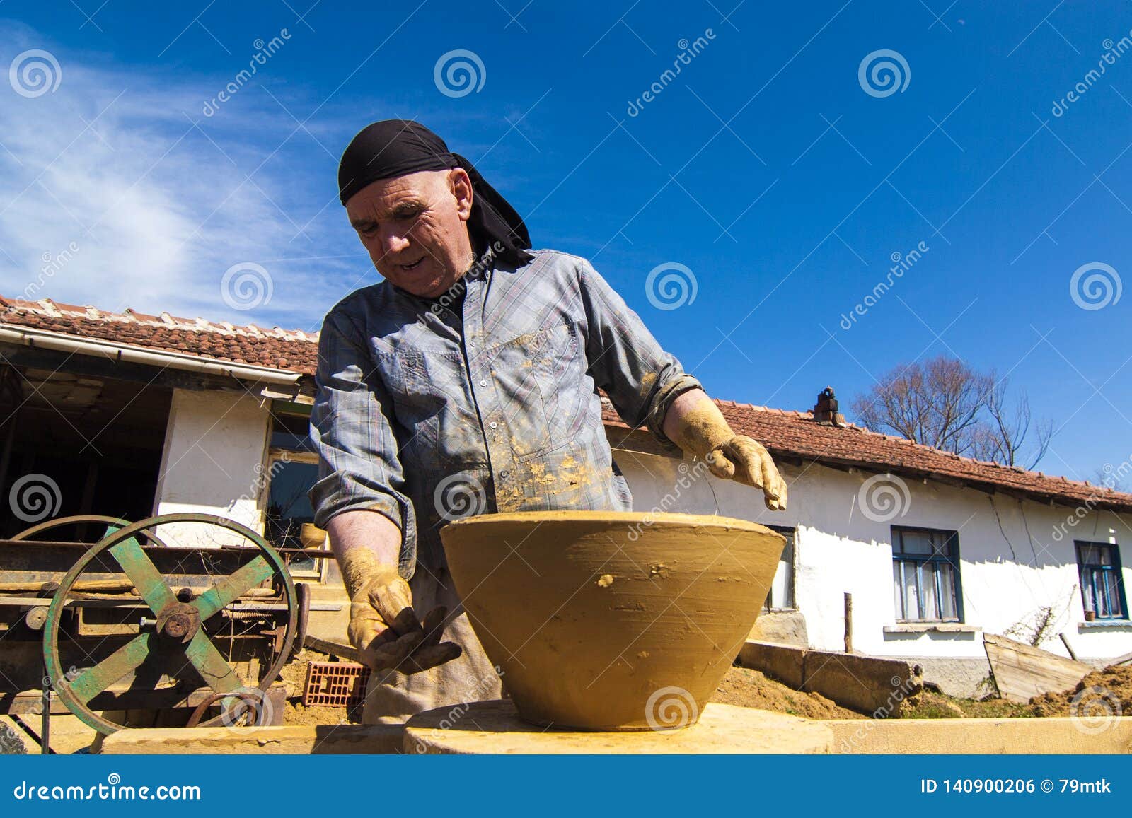 Master potter editorial photo. Image of handmade, items - 140900206