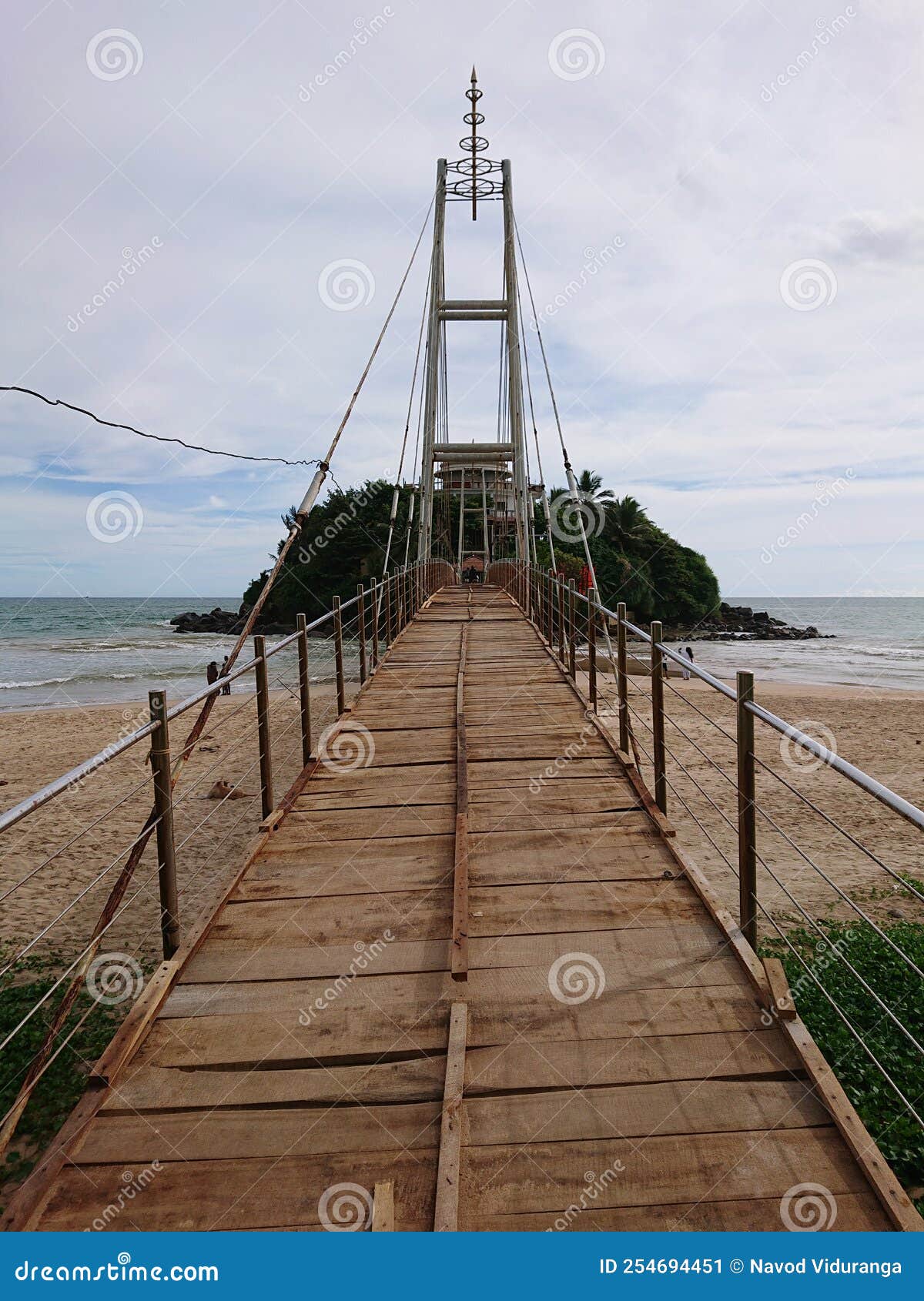 Matara Paravi Duwa Beach and Bridge Imagen de archivo - Imagen de costa ...