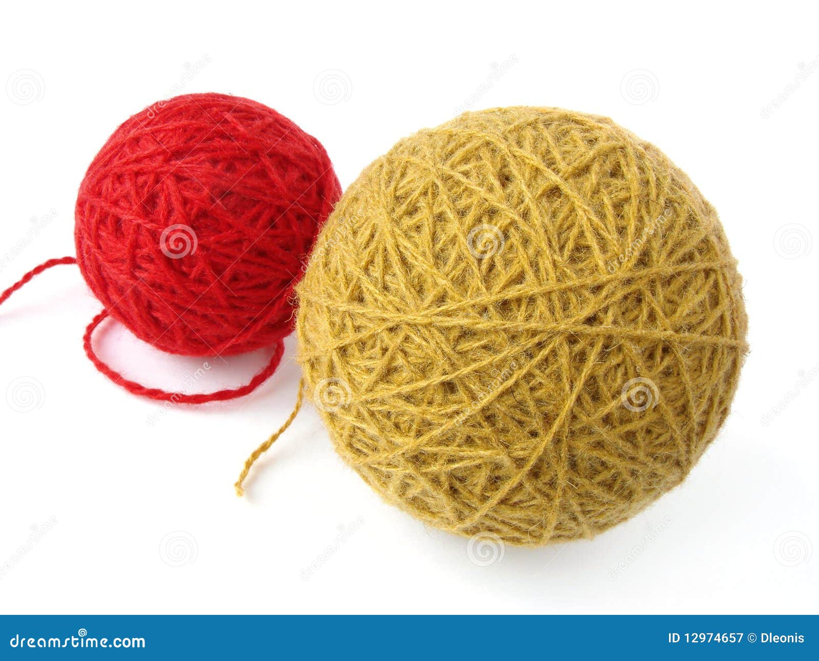 Matasse delle lane immagine stock. Immagine di maglia - 12974657