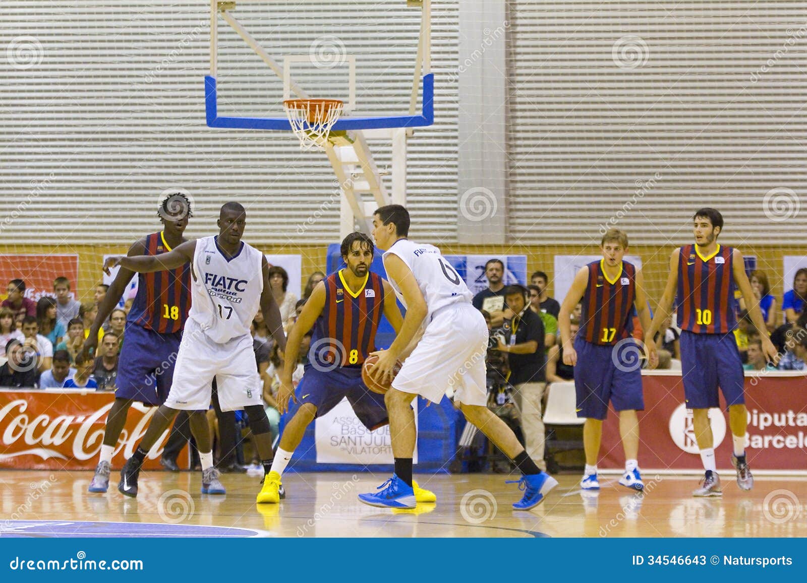 Match de basket photo stock éditorial. Image du concurrencez - 34546643