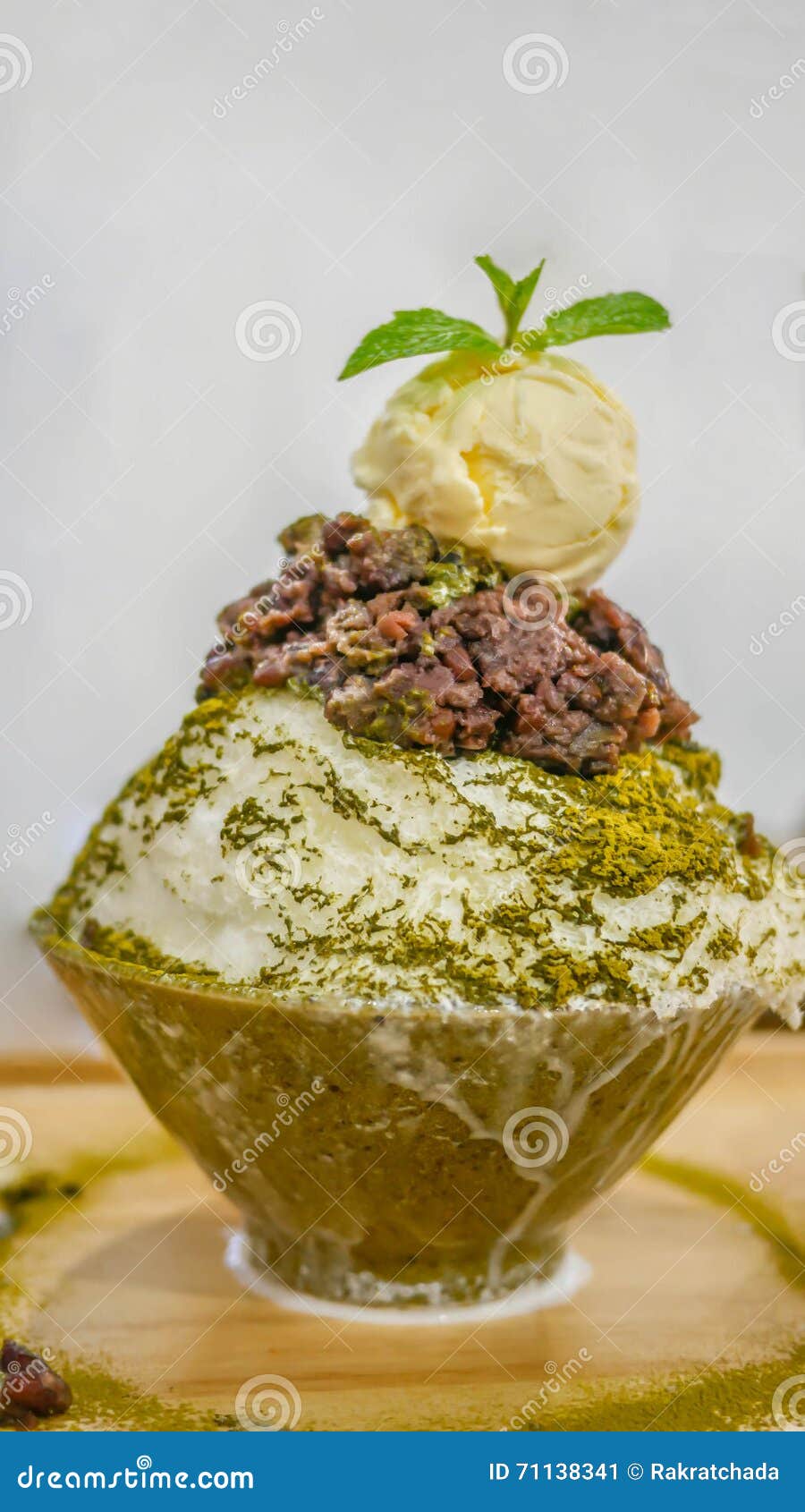 Matcha Green Tea Shaved Ice Stock Image - Image of slush, milk: 71138341