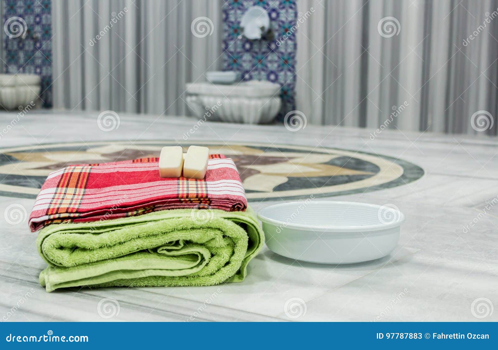 Materiale Tradizionale Del Bagno Turco Immagine Stock - Immagine di ...