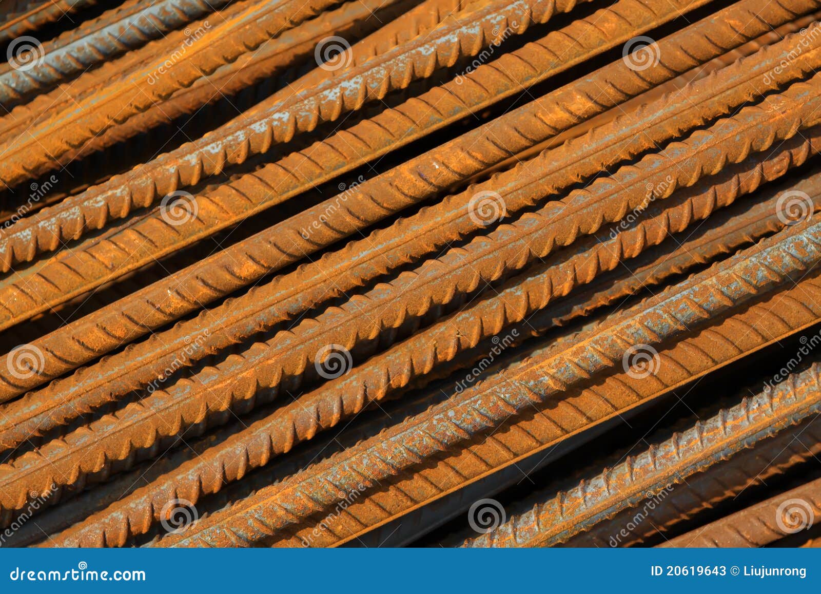 Materiales De Construcción De Acero Torcidos Imagen de archivo - Imagen ...