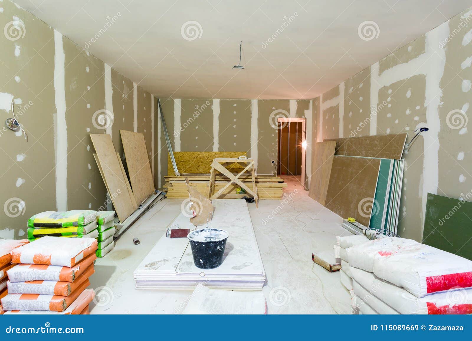 1,362 Putty Drywall Stock Photos - Free & Royalty-Free Stock Photos ...