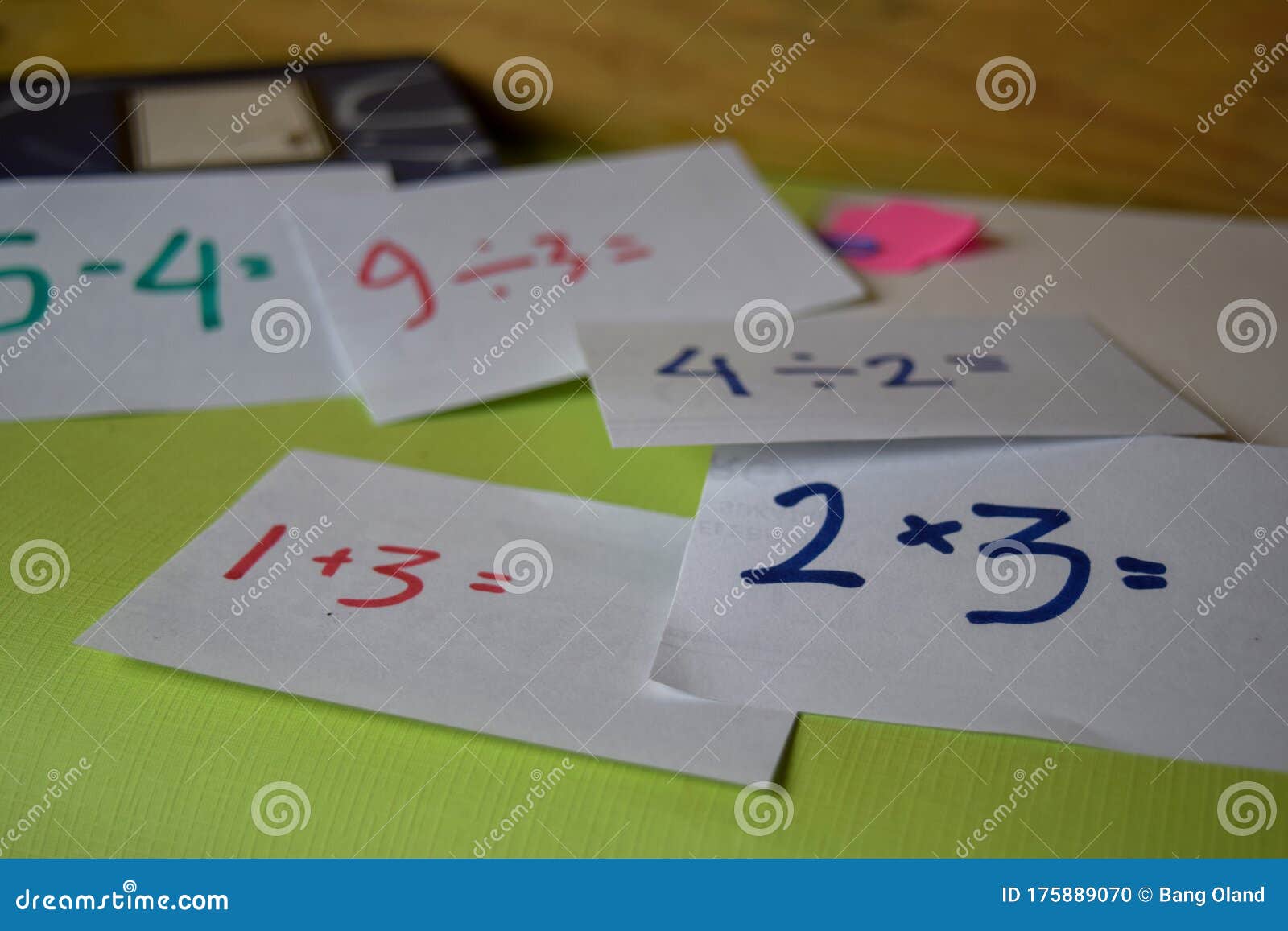 Math Write on a Sticky Note Isolated on Office Desk. Education Concept ...
