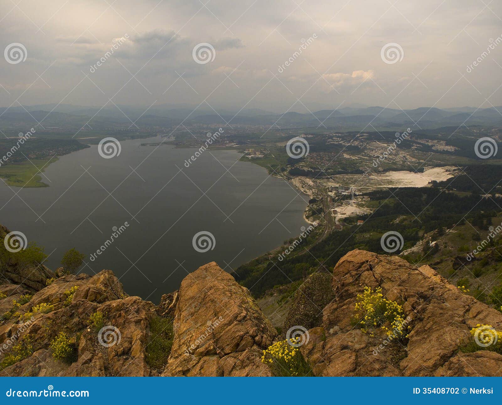 Mather Nature foto de archivo. Imagen de bulgaria, paisajes - 35408702