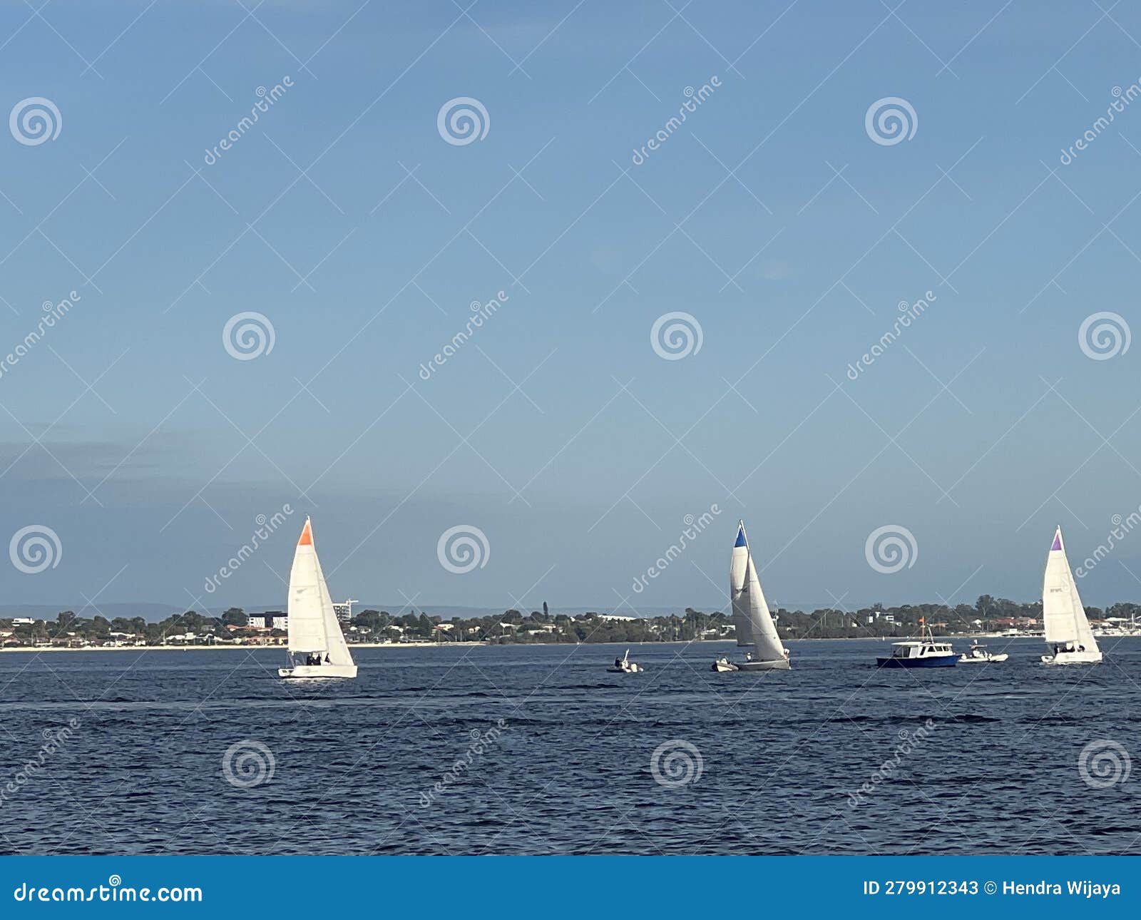 Matilda Bay editorial stock photo. Image of sunny, nature - 279912343