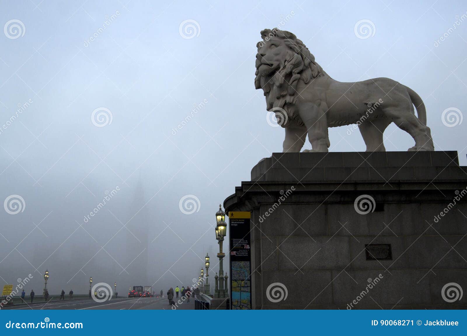 Matin De Londres En Brouillard Photo éditorial - Image du passerelle ...
