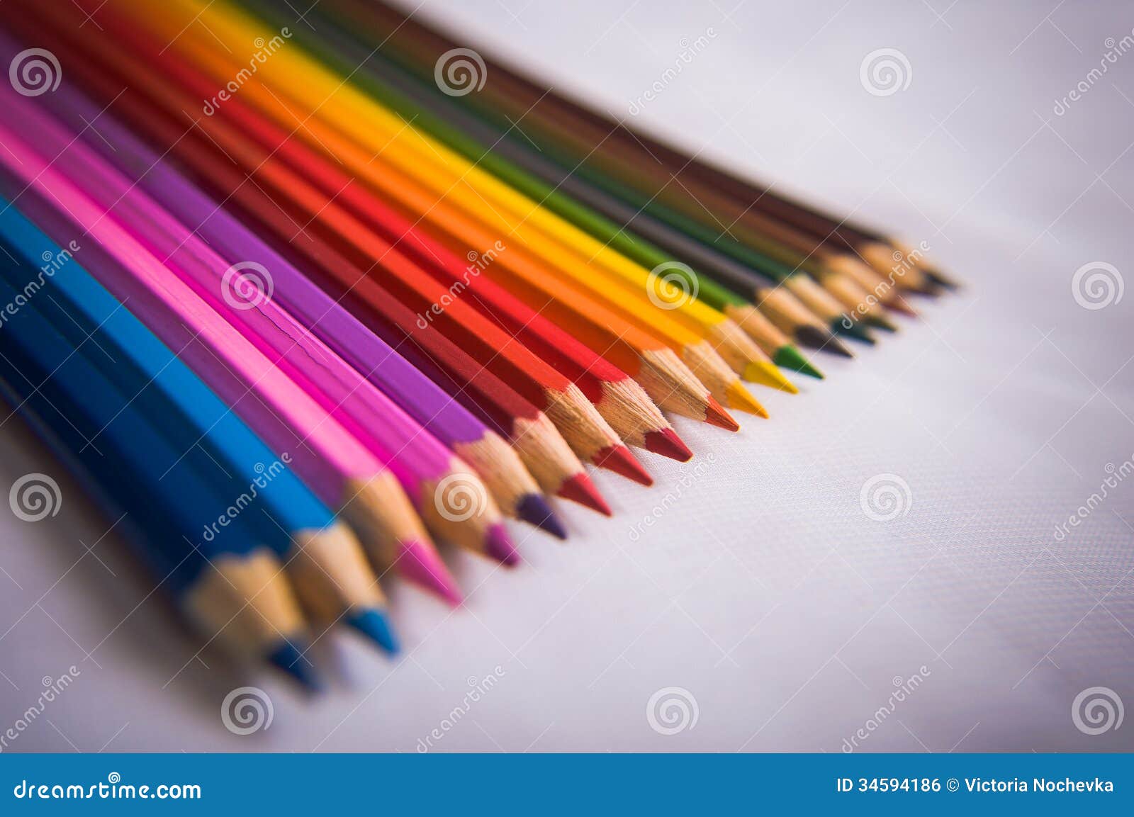 Matite colorate fotografia stock. Immagine di tiraggio - 34594186
