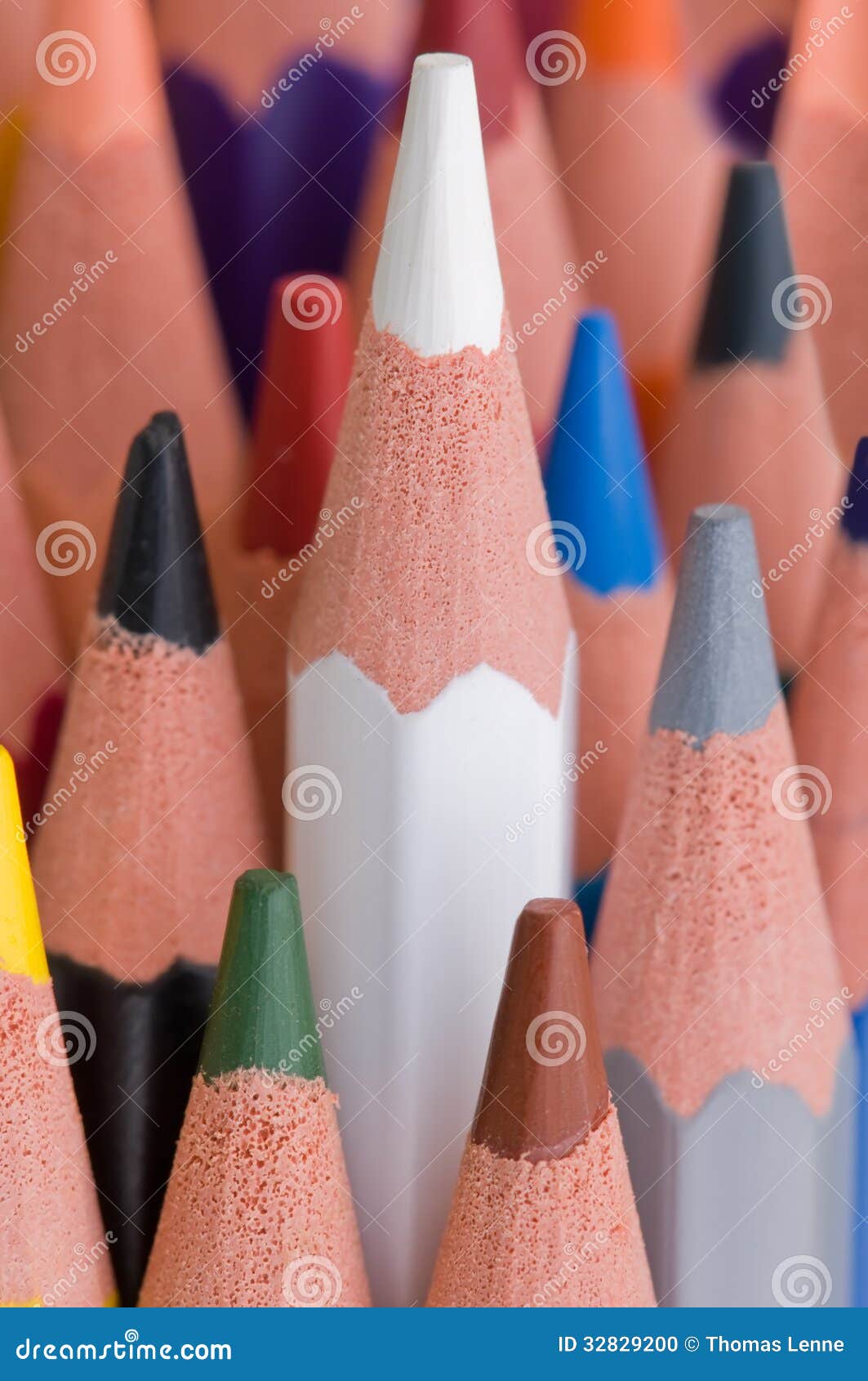 Matite di colore fotografia stock. Immagine di ufficio - 32829200