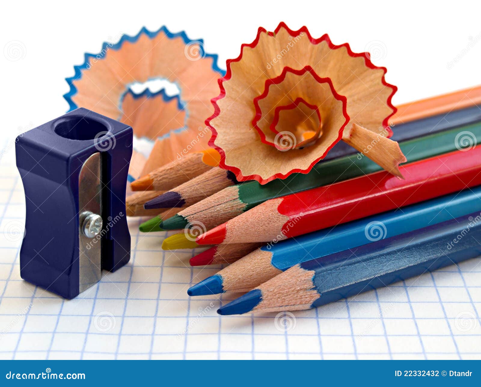 Matite e temperamatite fotografia stock. Immagine di taglio - 22332432