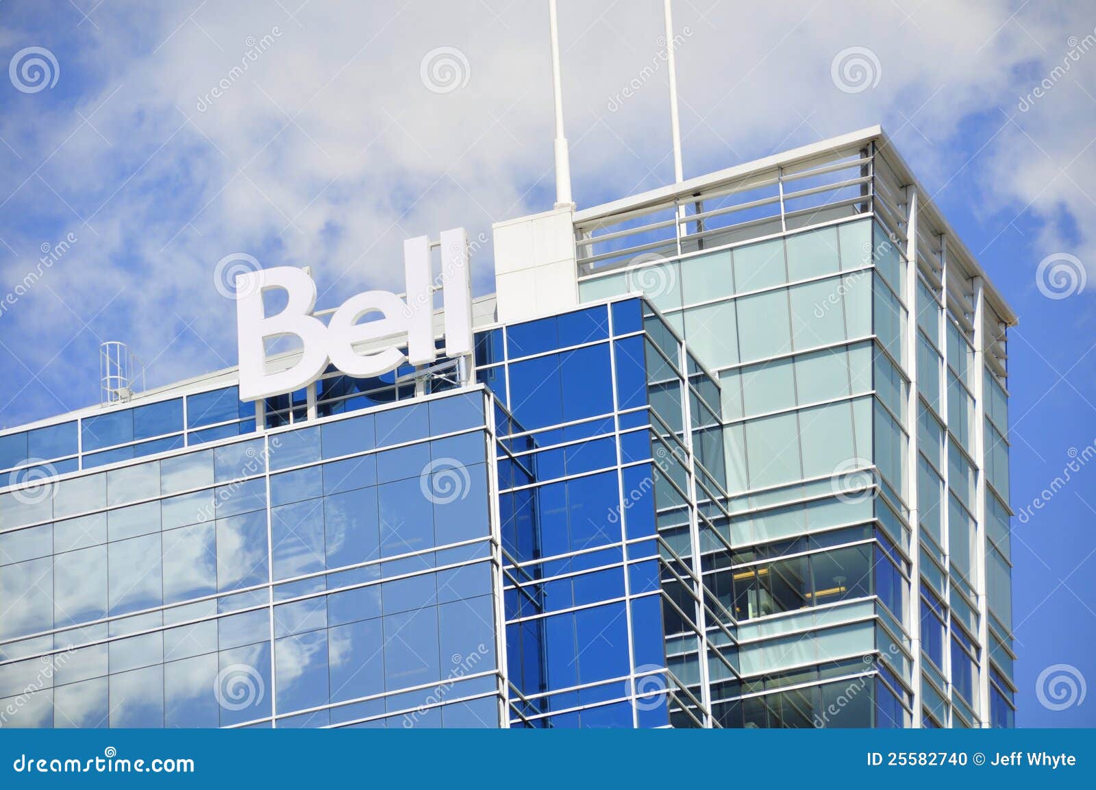 Matriz Dos Media De Bell Em Calgary Imagem Editorial - Imagem de ...