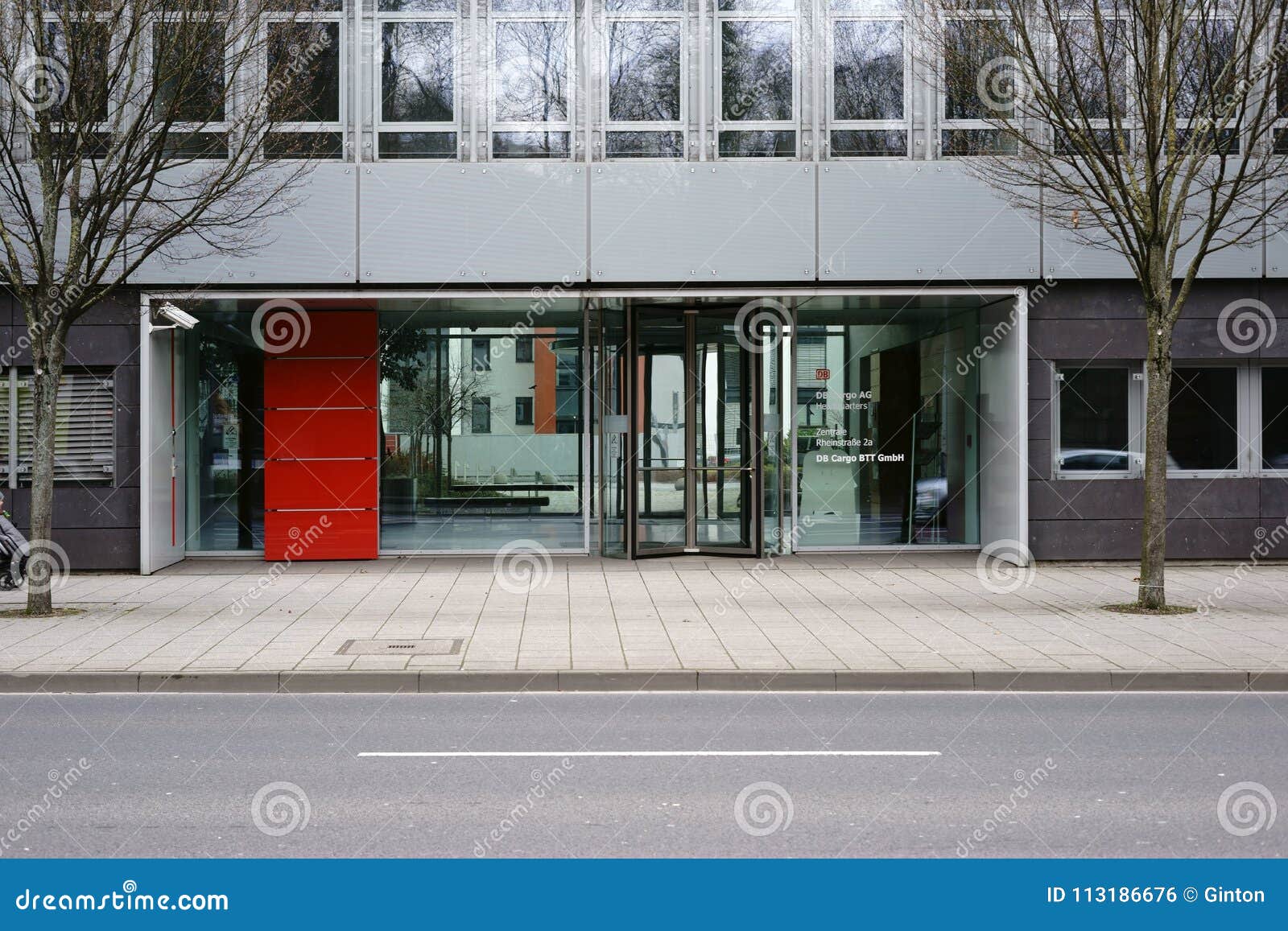 Matrizes De Vidro Carga AG Do DB Da Entrada Foto Editorial - Imagem de ...