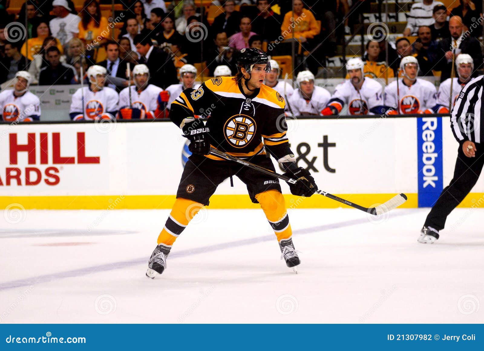 Matt Bartkowski Boston Bruins Redaktionelles Stockfotografie - Bild von ...