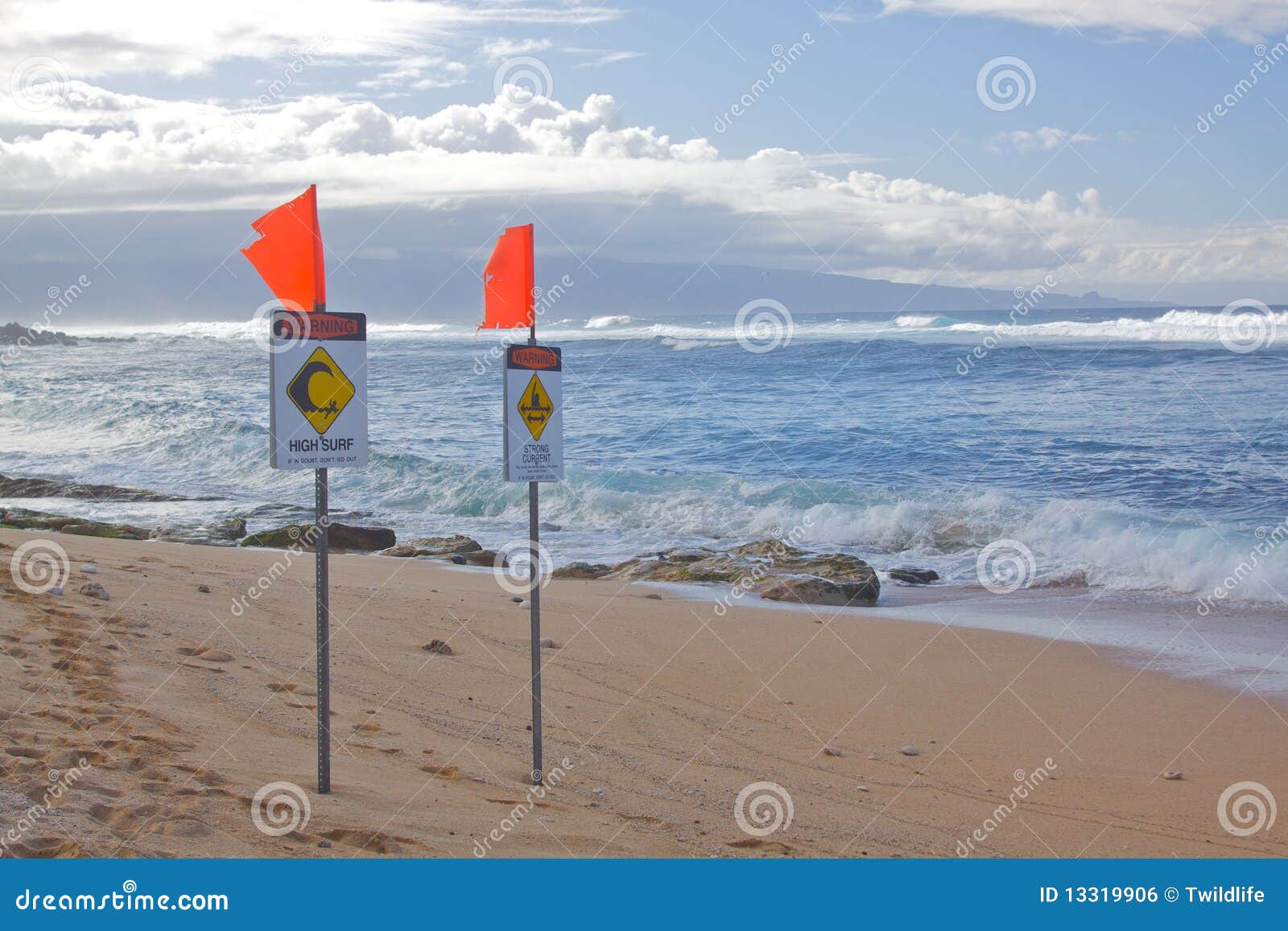 Maui Coast High Surf Warning Stock Photo - Image of maui, caution: 13319906