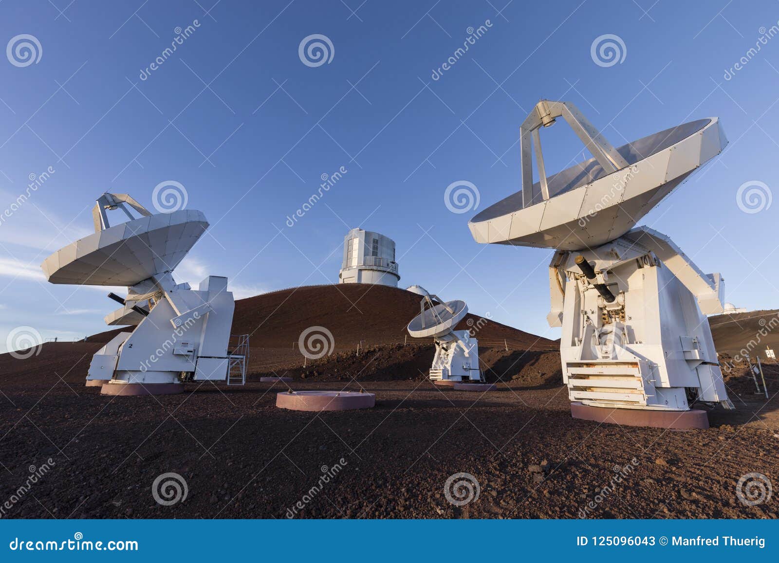 Mauna Kea Smithsonian Submillimeter Array, Isla Grande, Hawaii Imagen ...
