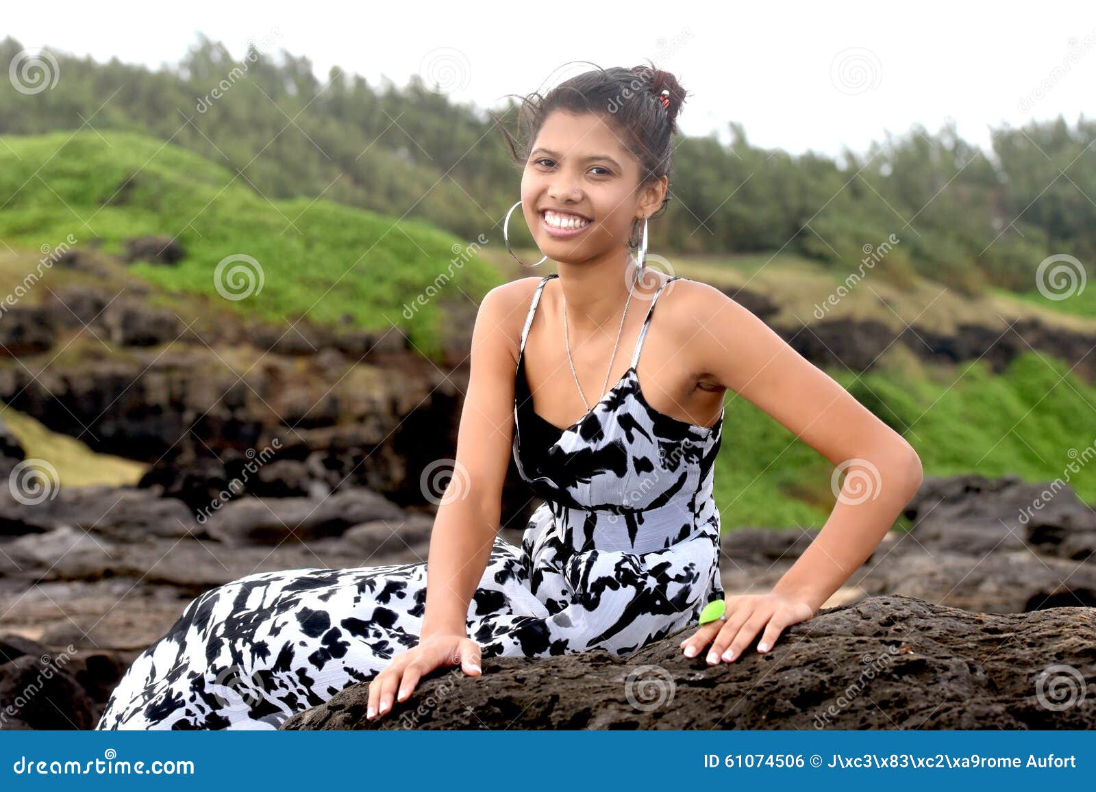 Mauritian woman stock photo. Image of smile, beauty, tourism - 61074506