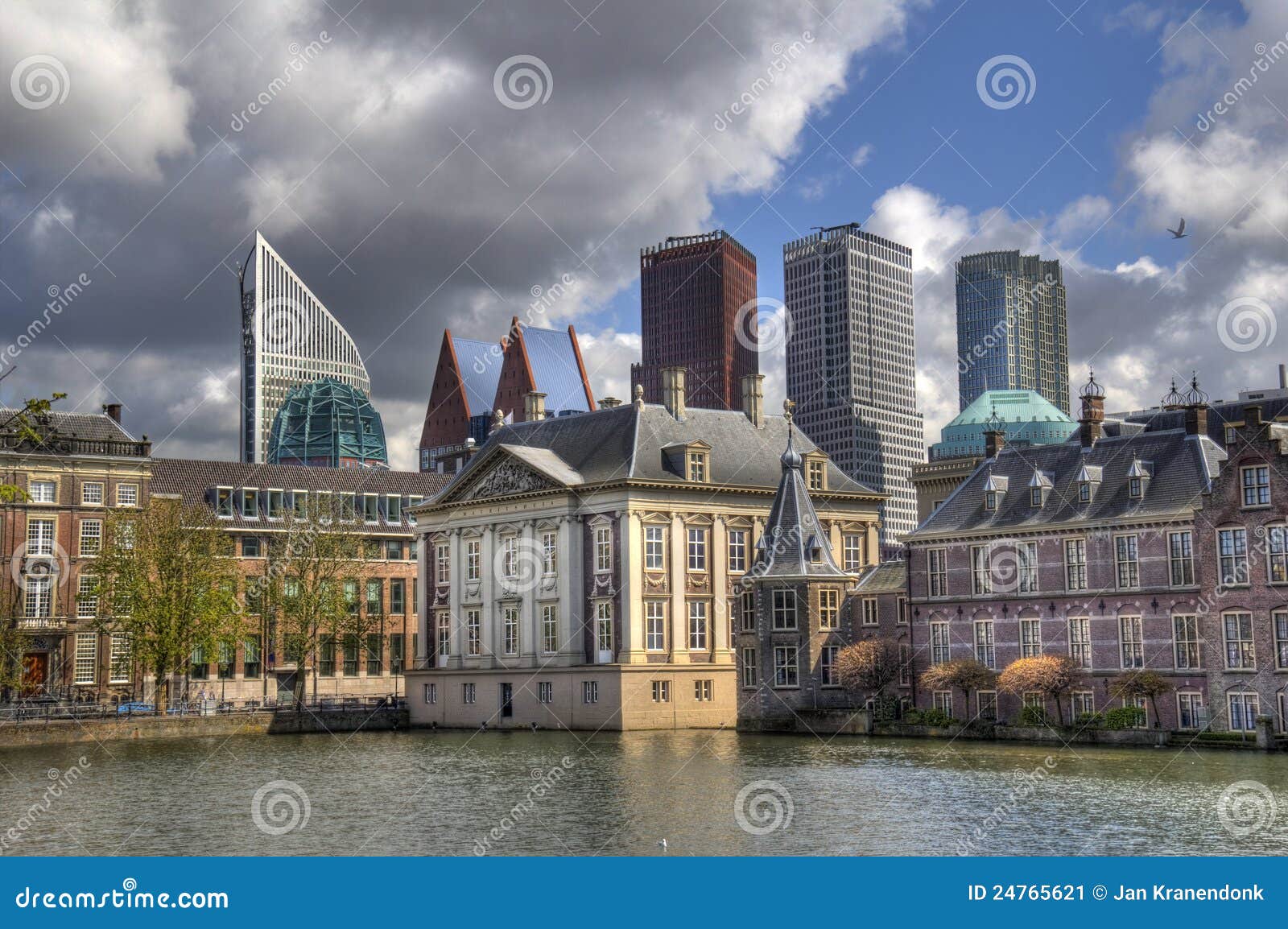 Mauritshuis Museum the Hague Stock Image - Image of skyline, modern ...