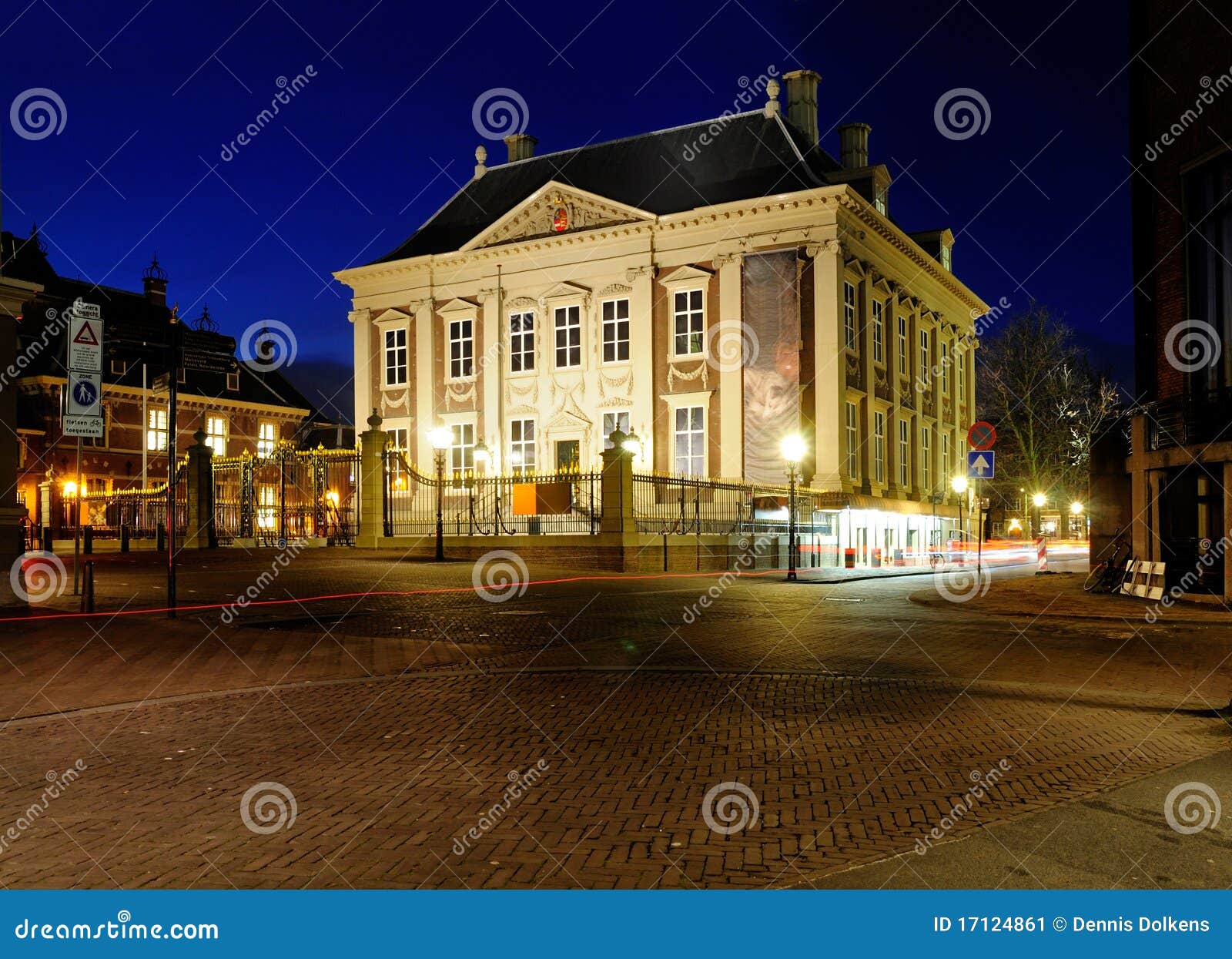 Mauritshuis by Night, the Hague Stock Image - Image of roof, holland ...