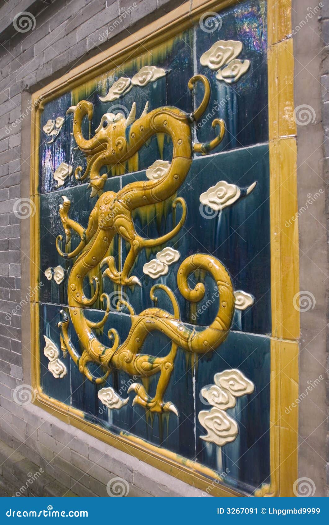 Mausoleo Giallo Dell'imperatore Immagine Stock - Immagine di ...