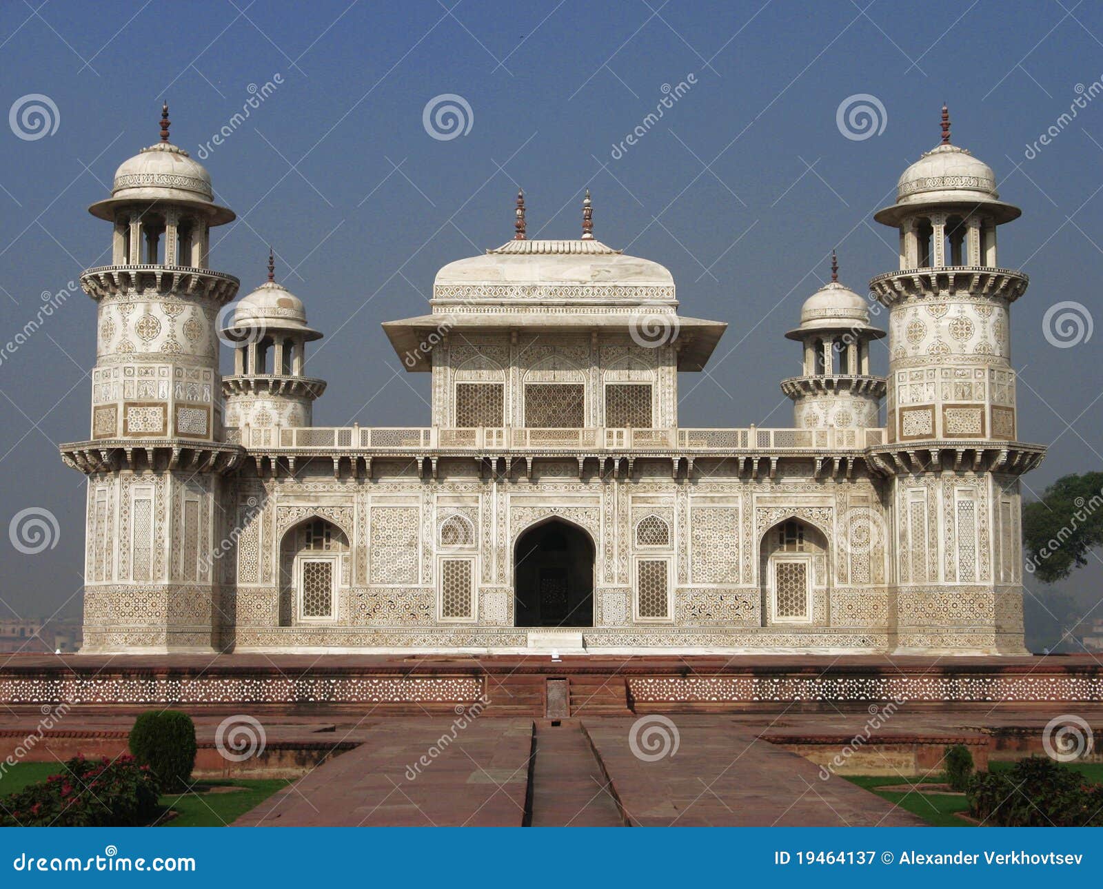 Mausoleum Itimad-ud-Daula stock image. Image of agra - 19464137