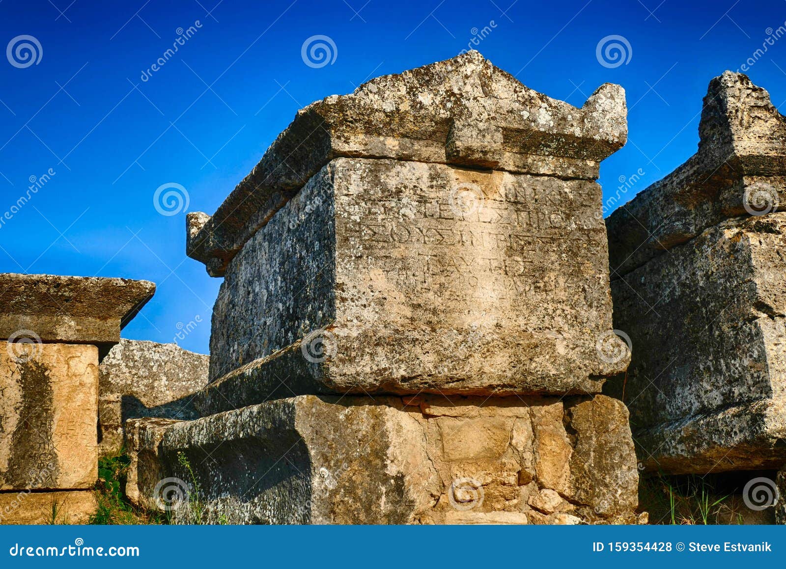 Mausoleum Tomb in the Necropolis Stock Photo - Image of turkey, roman ...