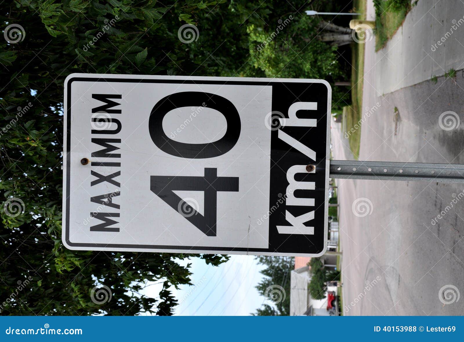 Maximum 40 km/hr signage stock photo. Image of outdoor - 40153988