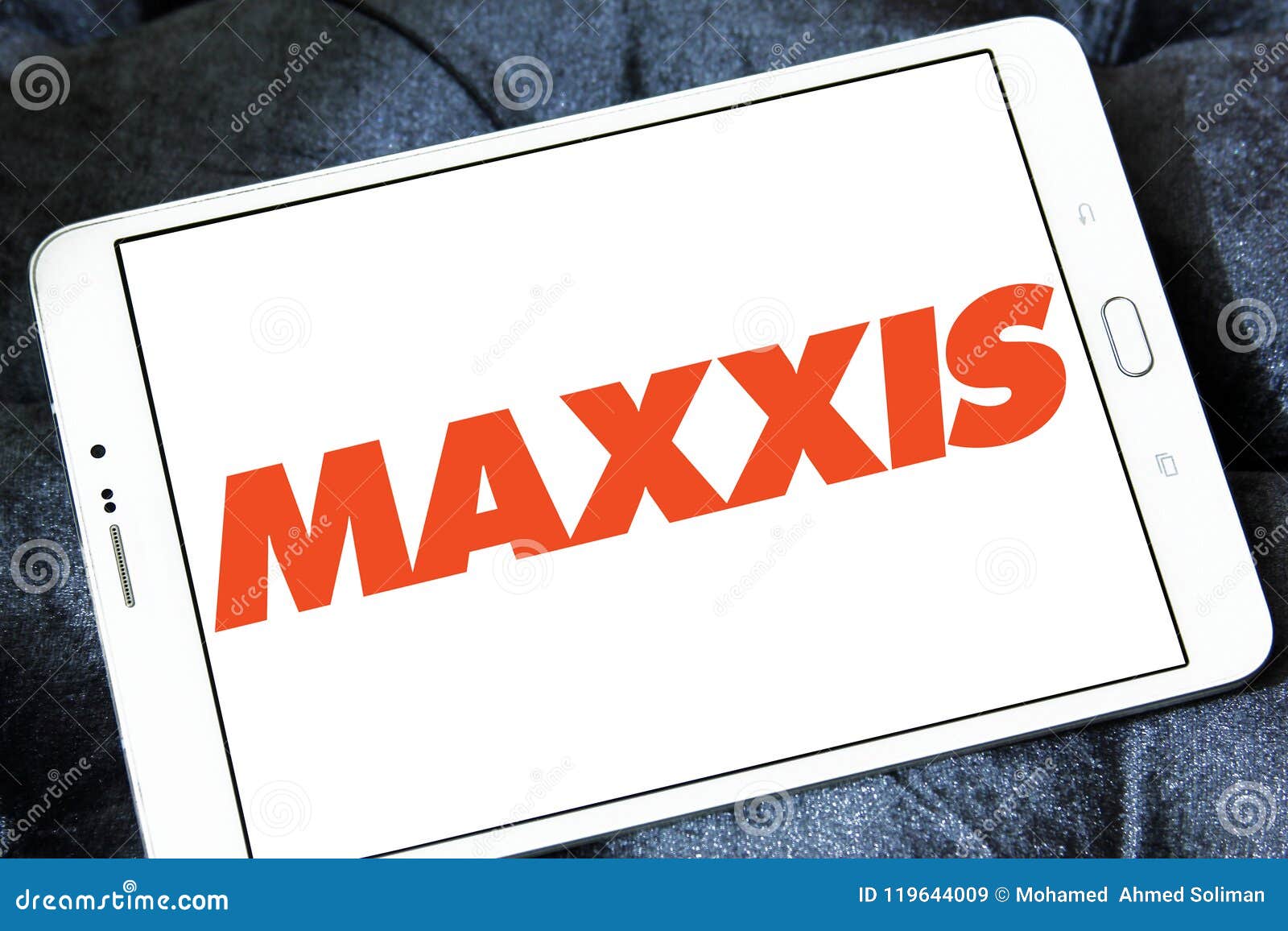 Maxxis Logo