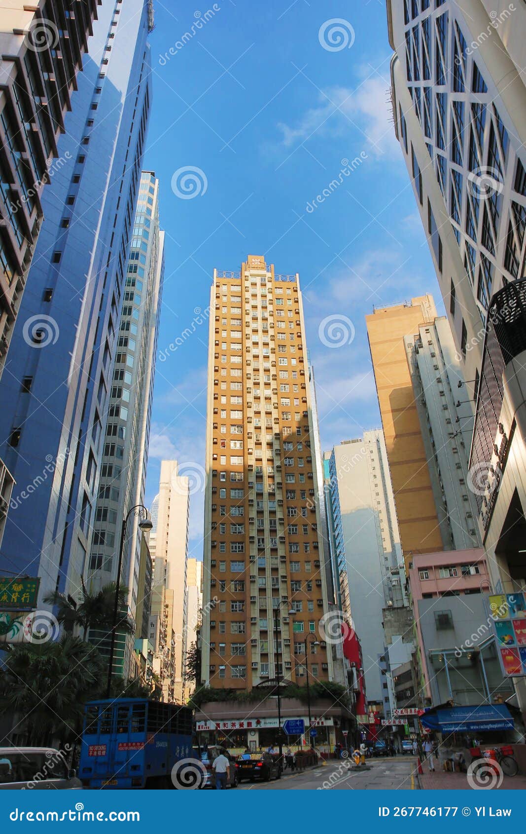 2013 May 17 Apartment Building, Central and Western District, Hk ...