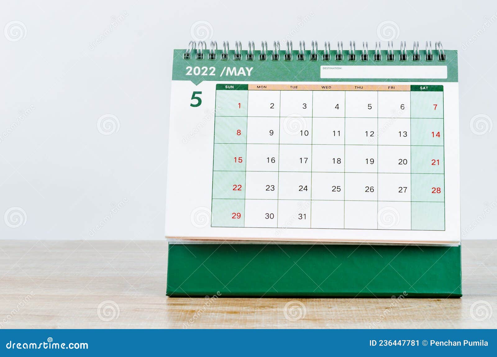 May 2022 desk calendar stock image. Image of graphic - 236447781
