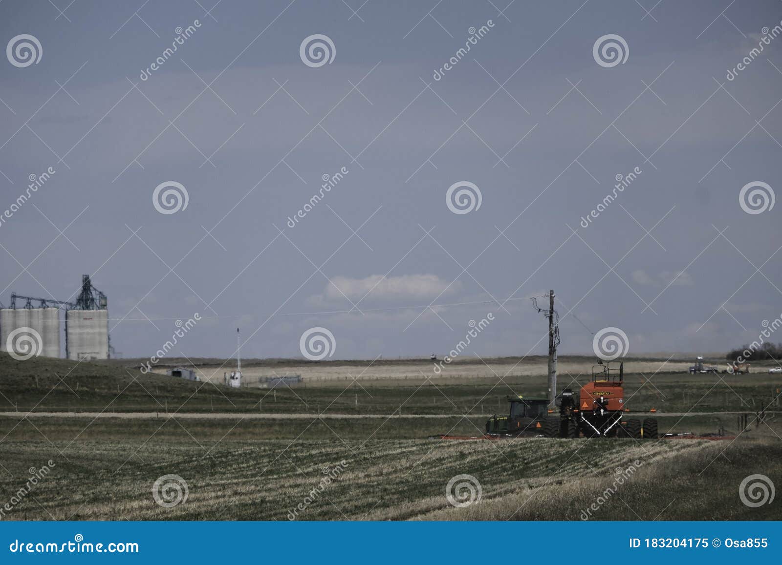 May 2 2020 - Vulcan, Alberta Canada - Modern Grain Elevator Editorial ...