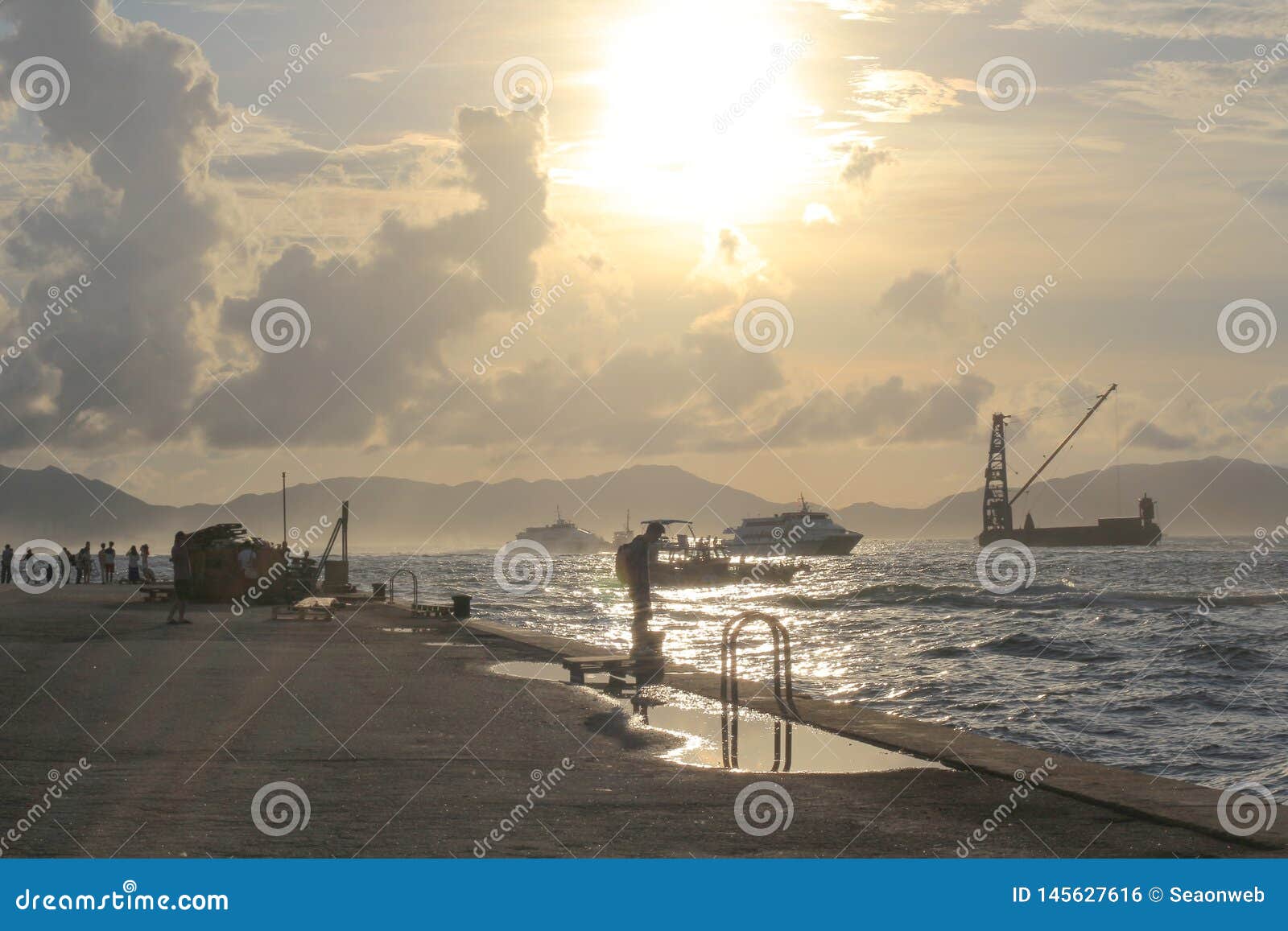 24 May 2014 Western District Public Cargo Pier Editorial Photo - Image ...