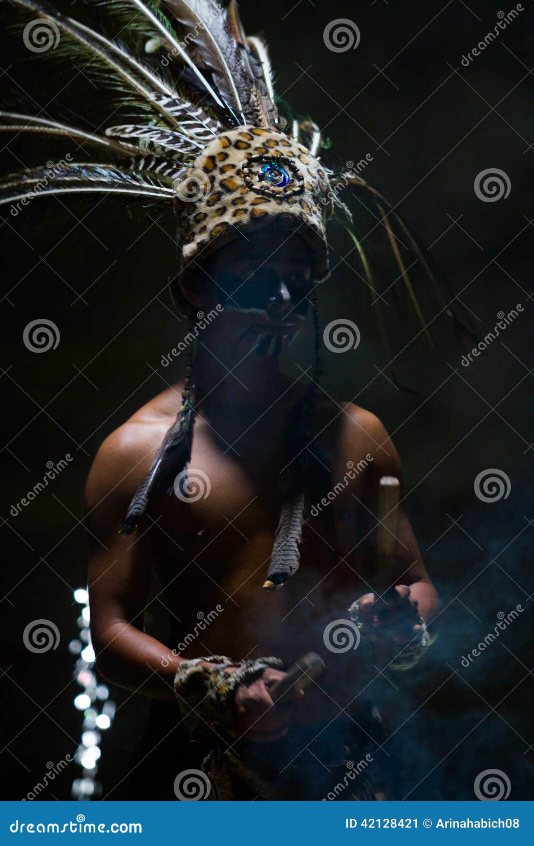Maya people editorial photo. Image of performing, outfit - 42128421
