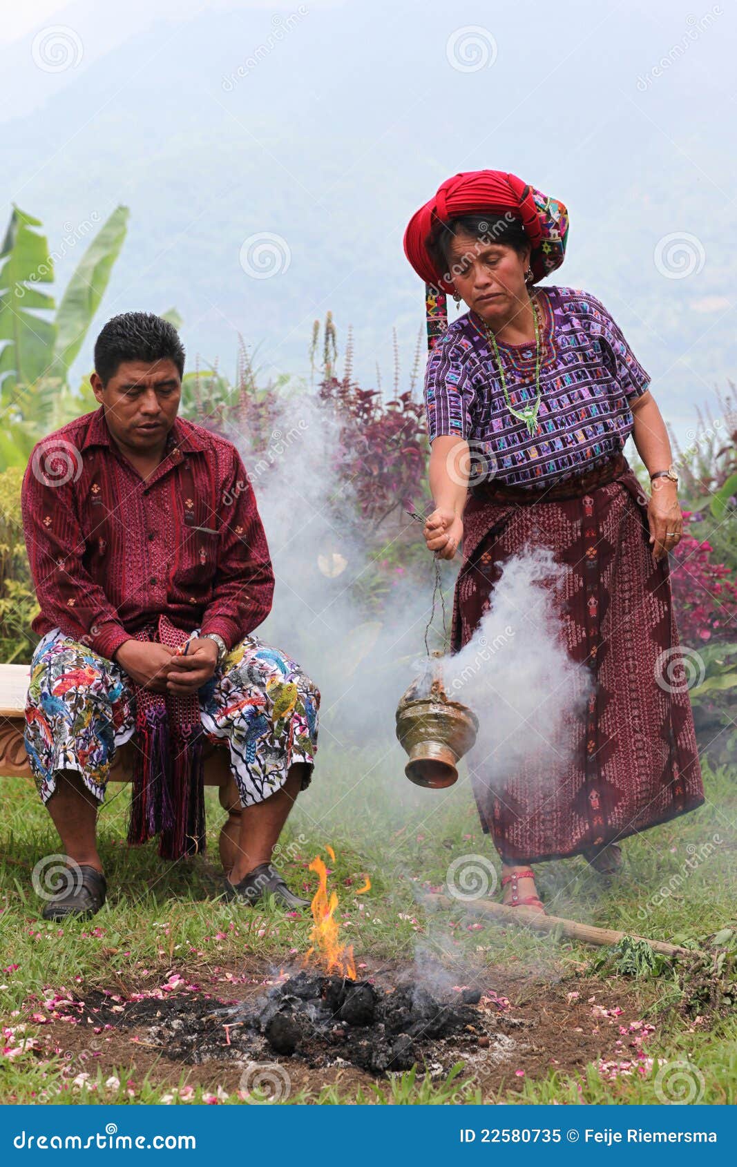 Maya Priests Performing Ritual Editorial Image - Image: 22580735