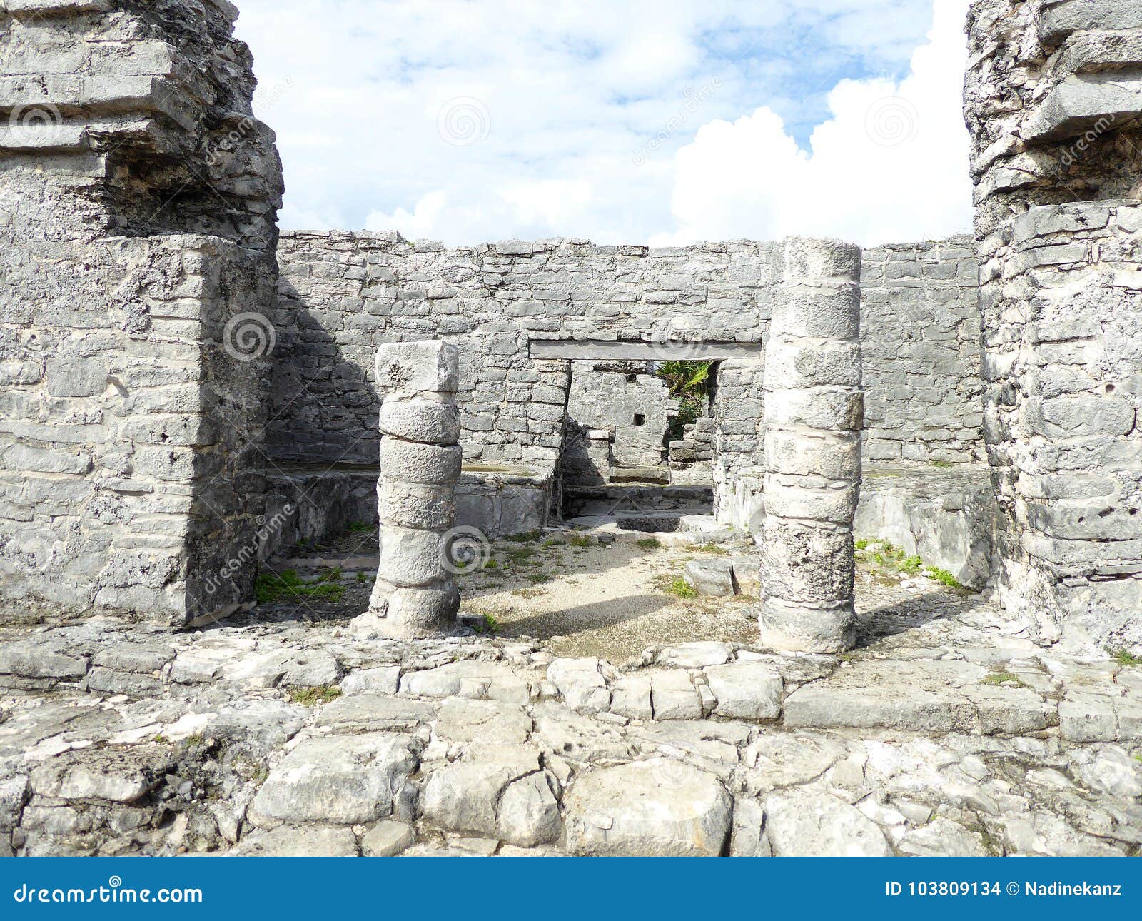 Maya Pyramid Temple Ruins Tulum in Yucatan, Mexico Stock Photo - Image ...