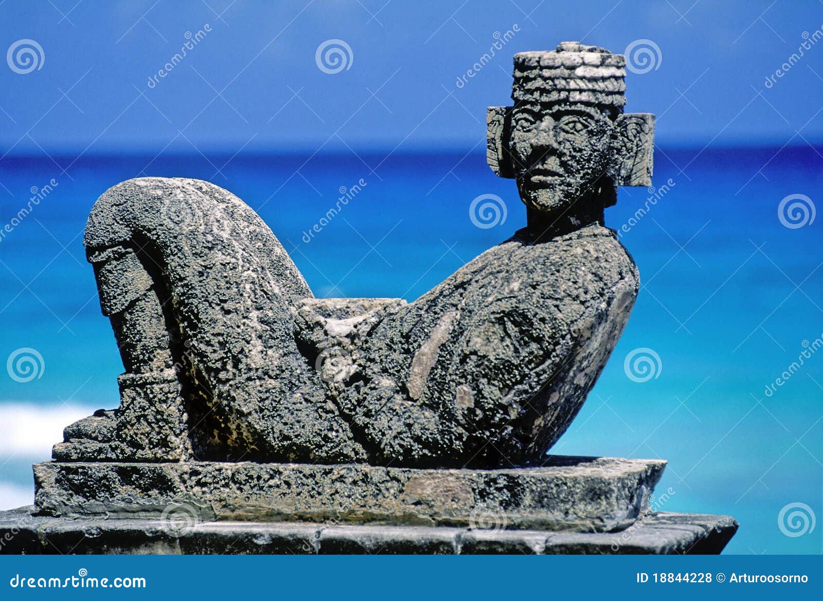 Maya sculpture stock photo. Image of ruins, blue, chacmol - 18844228