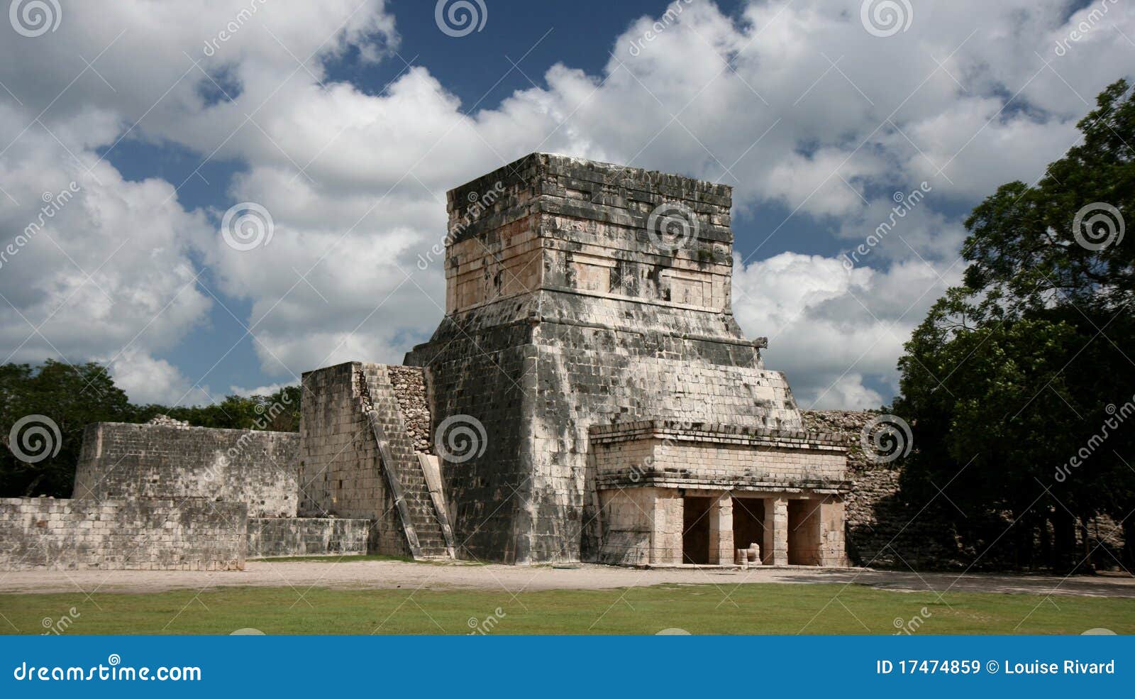 Maya tempel stock afbeelding. Image of plaats, mexico - 17474859