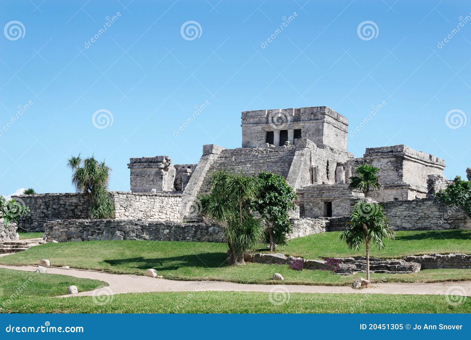 Mayan El Castillo, Tulum, Mexico Stock Image - Image of restored, ruins ...
