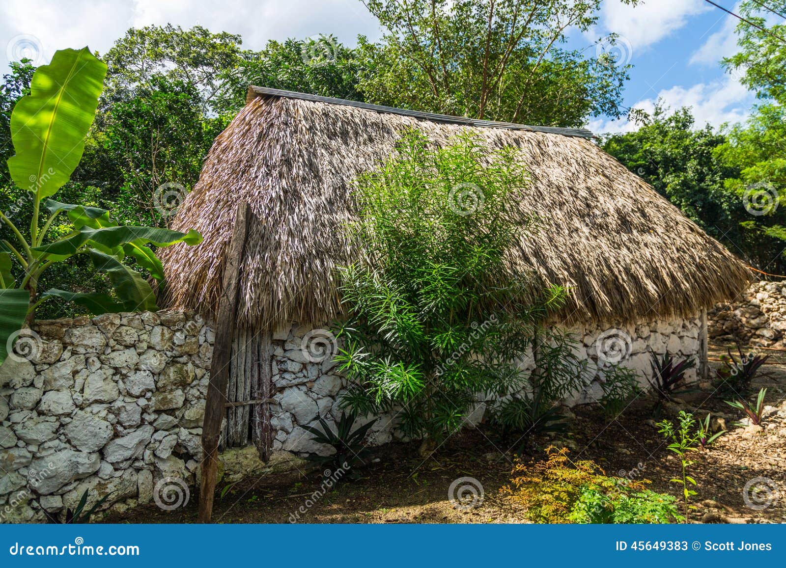 Mayan Home in Mexico editorial stock photo. Image of home - 45649383