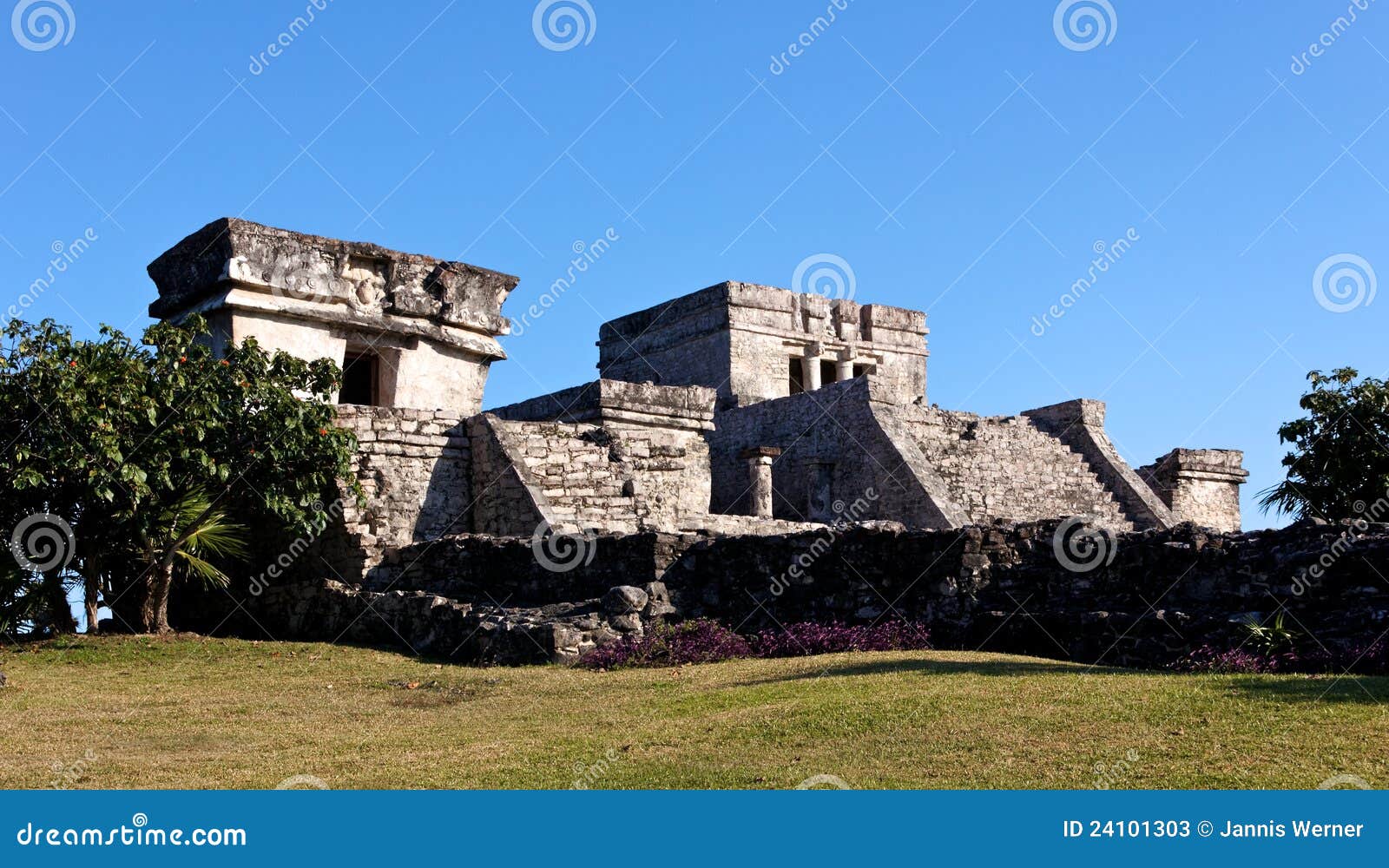 Mayan Palace at Tulum stock image. Image of ancient, crumbling - 24101303