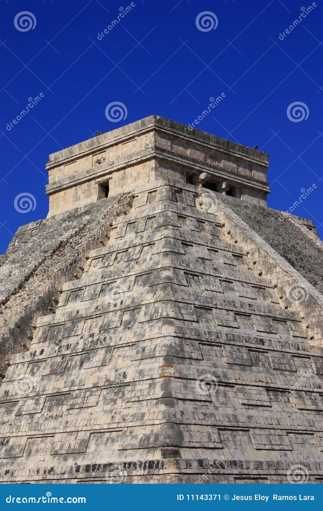 Mayan Pyramid Royalty-Free Stock Photo | CartoonDealer.com #11143371