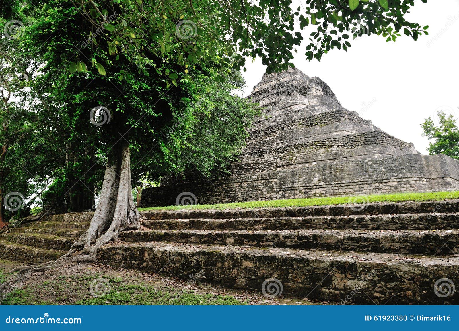 Mayan Pyramid stock photo. Image of ruins, costa, maya - 61923380