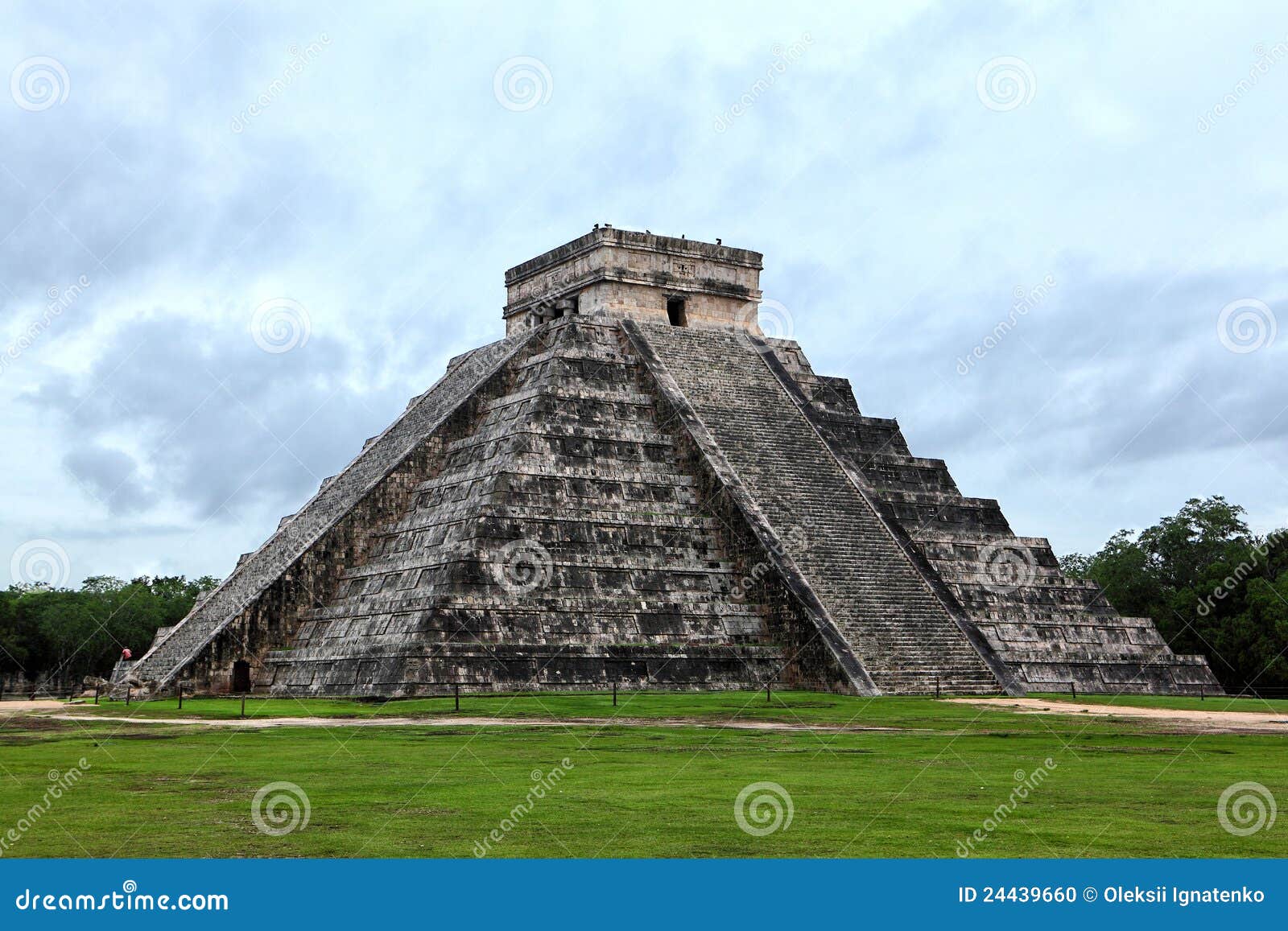 Mayan Kukulcan El Castillo, Chichen Itza, Mexico Royalty-Free Stock ...