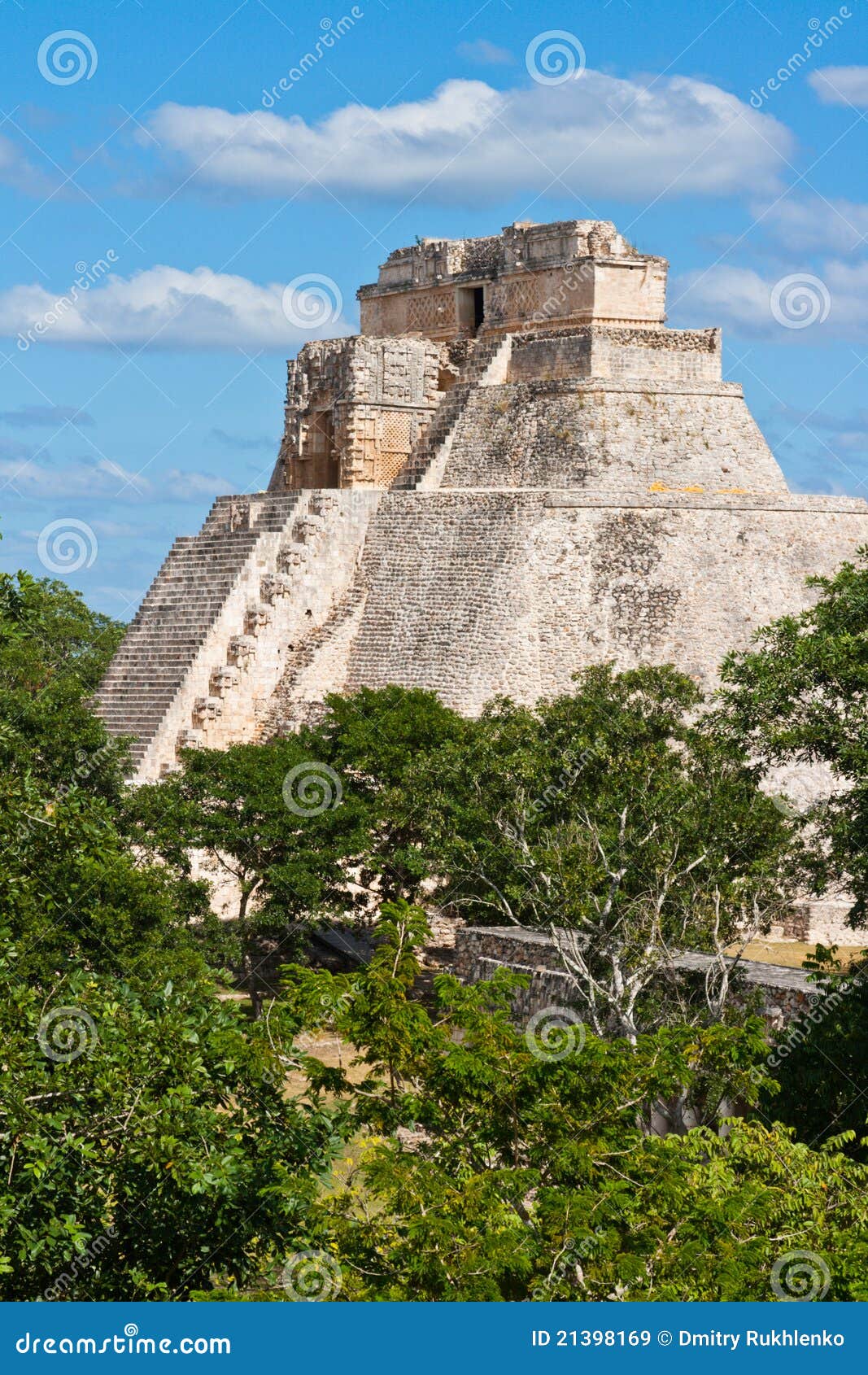 Anicent Mayan Pyramid Royalty-Free Stock Photography | CartoonDealer ...