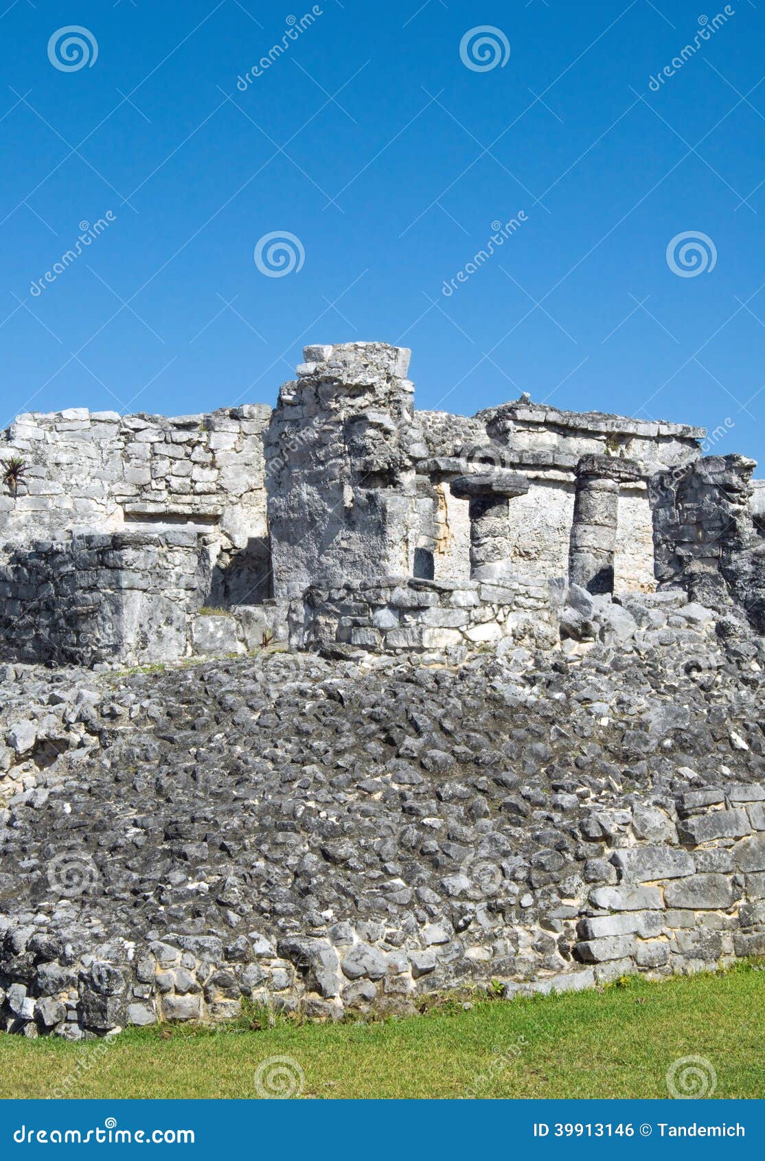 Mayan Pyramid, Tulum, Mexico Stock Photo - Image of mexican, culture ...