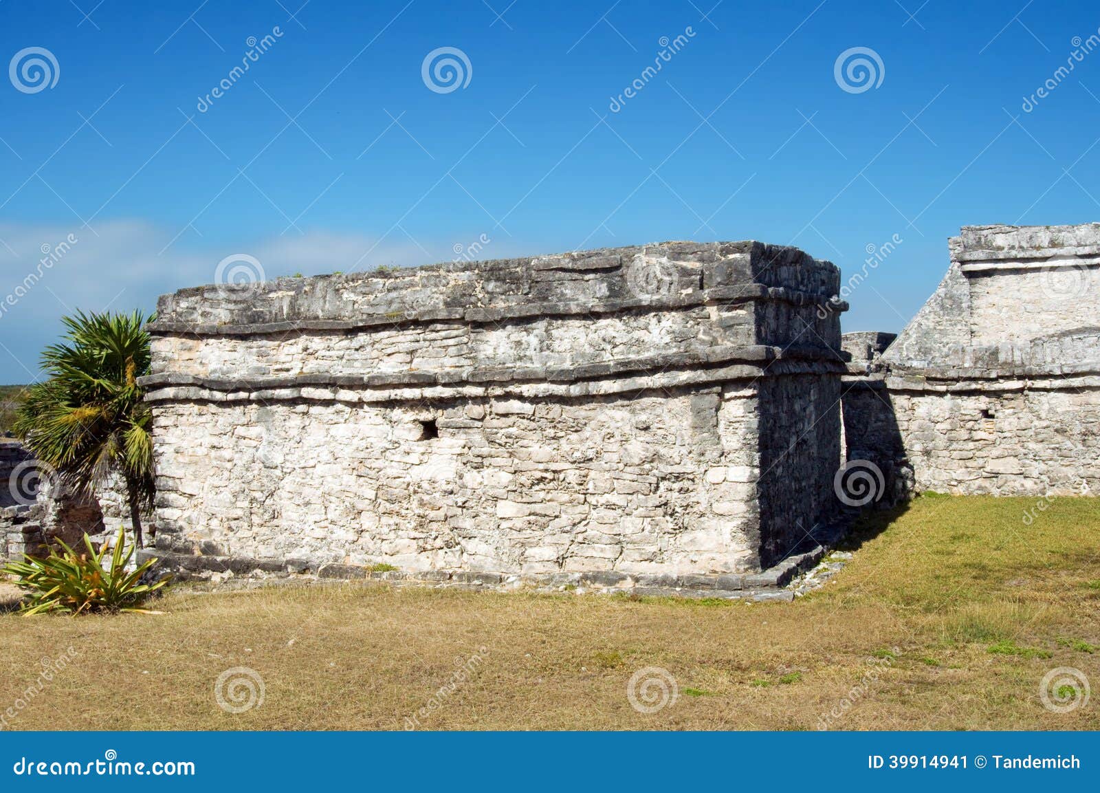Mayan Pyramid, Tulum, Mexico Stock Image - Image of maya, building ...