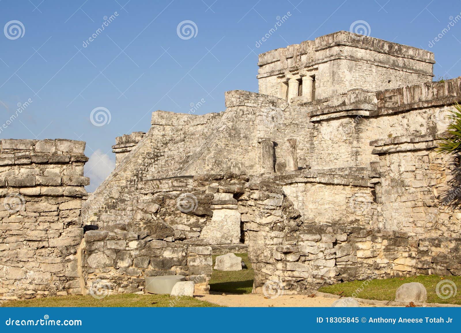 Mayan Temples at Tulum stock image. Image of landscape - 18305845