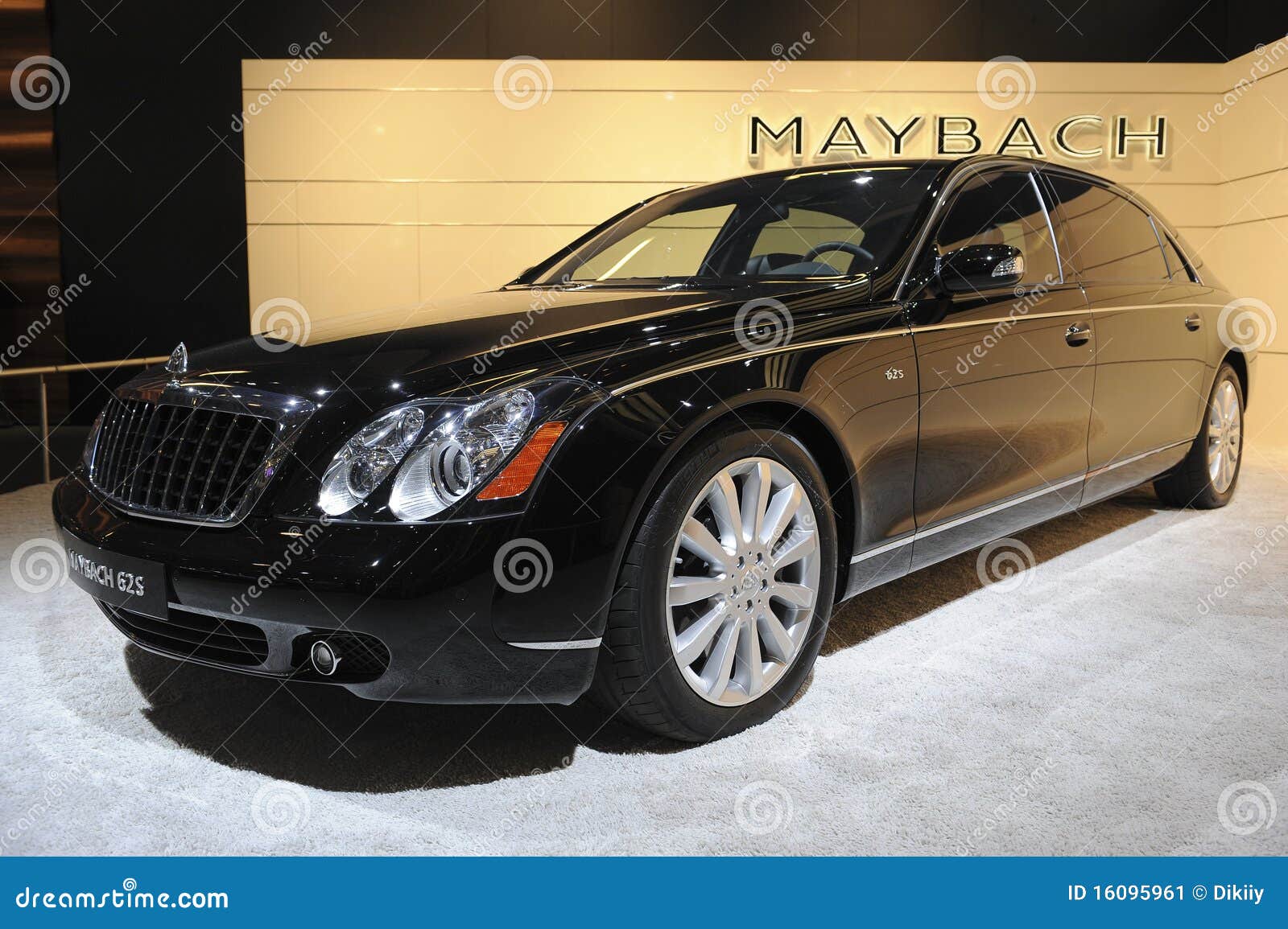 Maybach 62S editorial photo. Image of brake, convertible - 16095961
