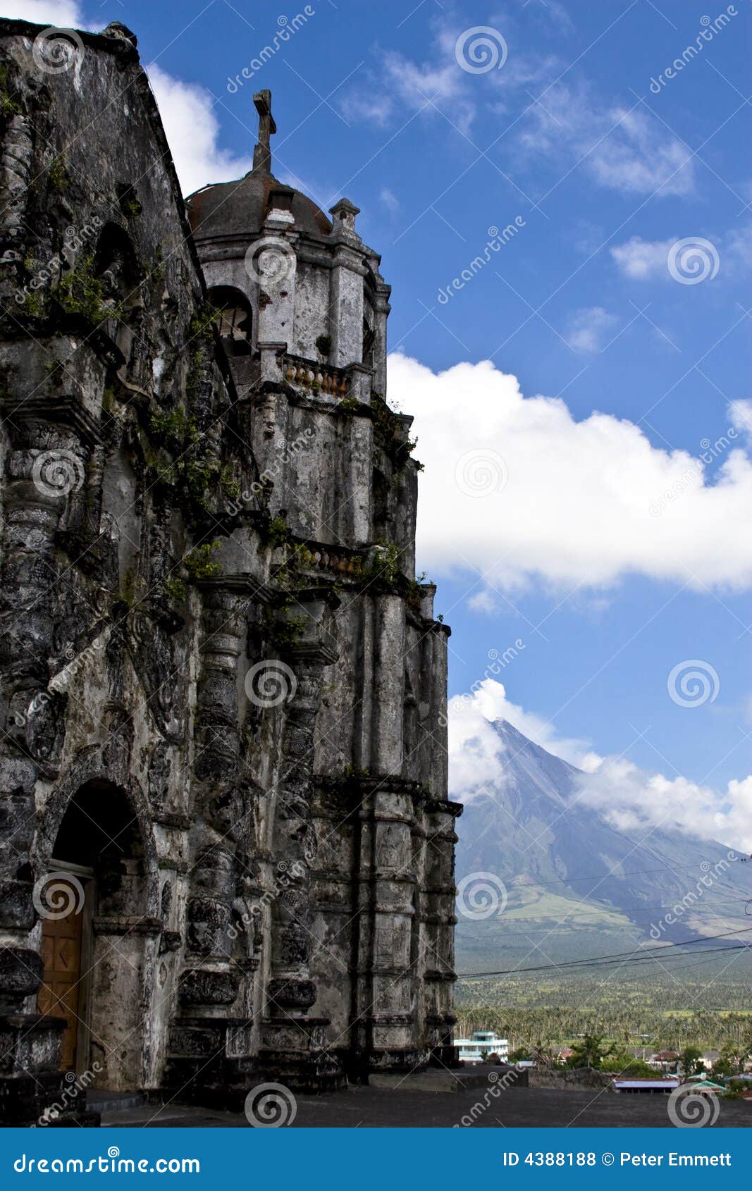 Mayon Volcano Is An Active Stratovolcano In The Province Of Albay In ...