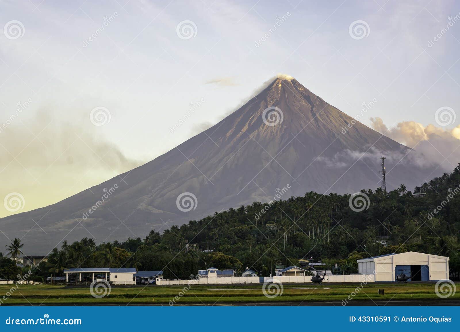 Mayon Volcano stock image. Image of erupt, landmark, tourism - 43310591